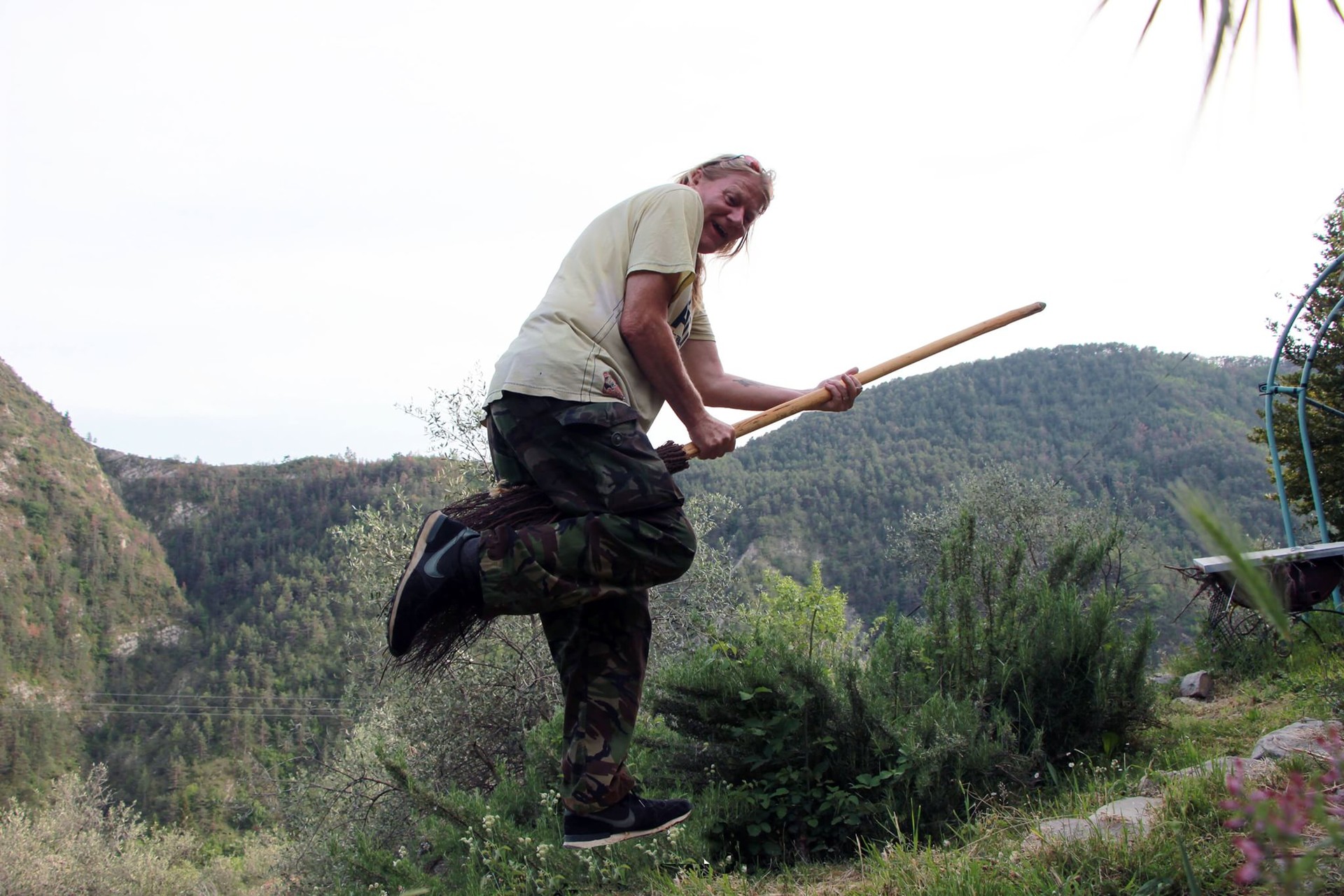 ArtStation - TMH Flying.