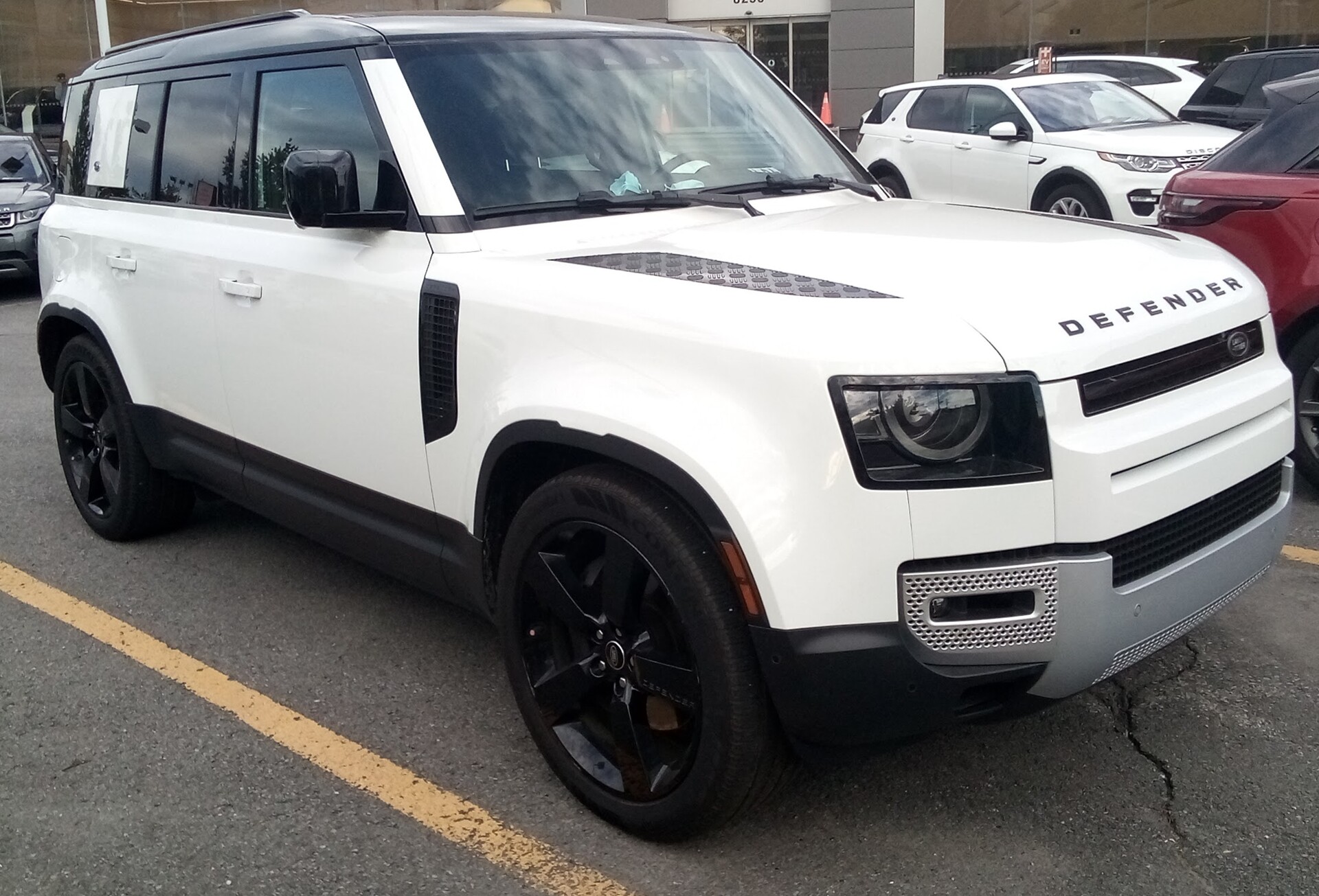 ArtStation - Range Rover Defender