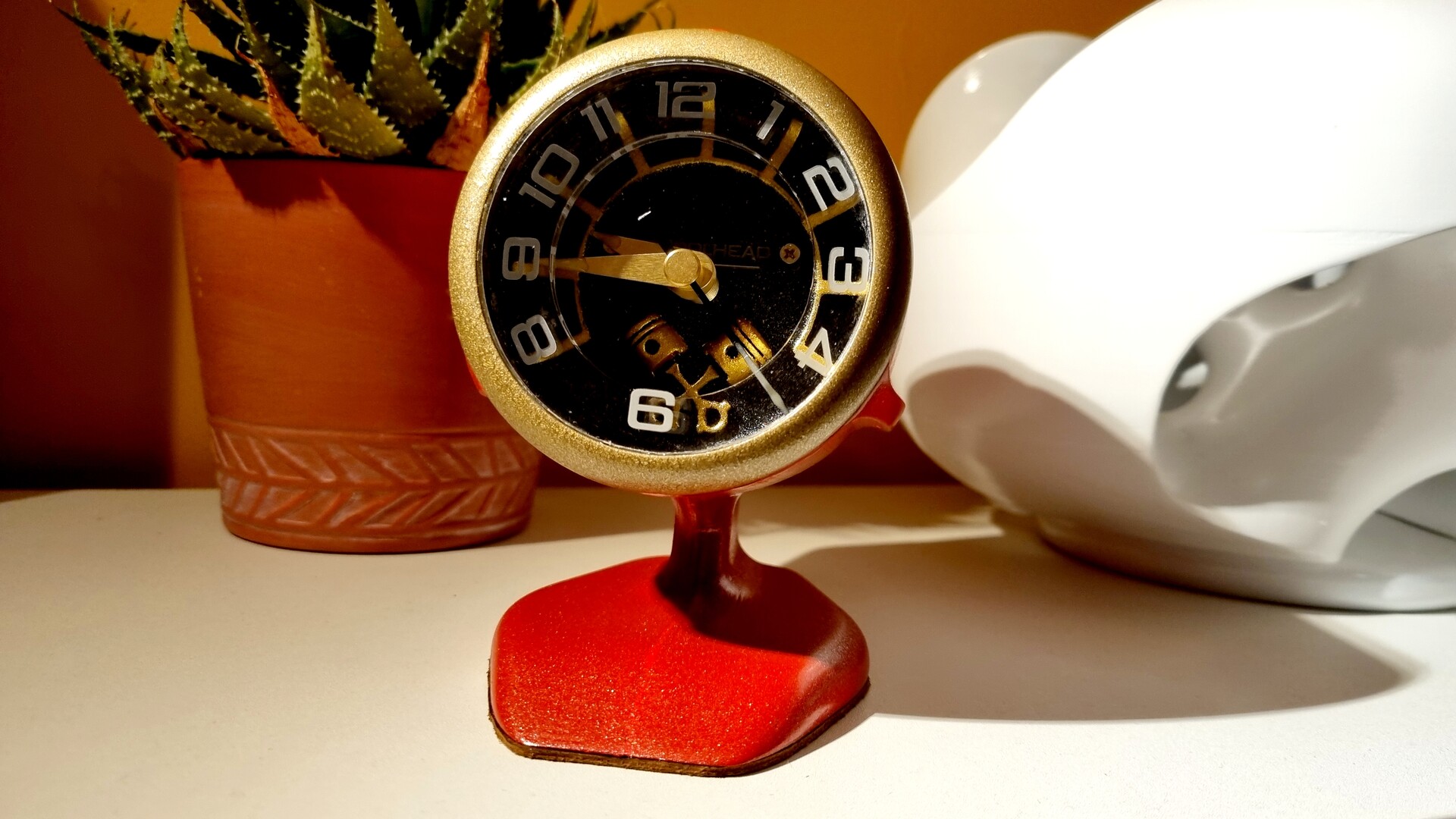 ArtStation - PROTOTYPING PETROLHEAD DESK CLOCK CONCEPT for classic cars ...