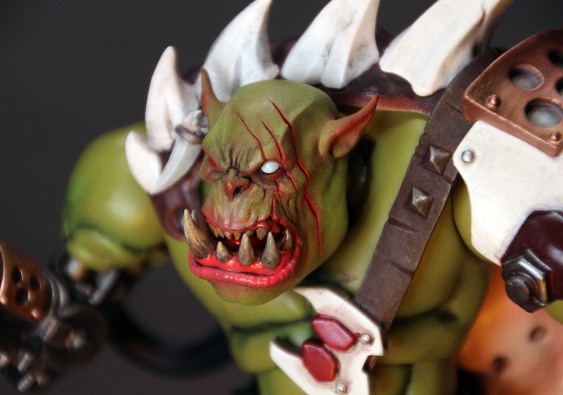 ArtStation - Warhammer 40K : 1/18 Ork head sculpture
