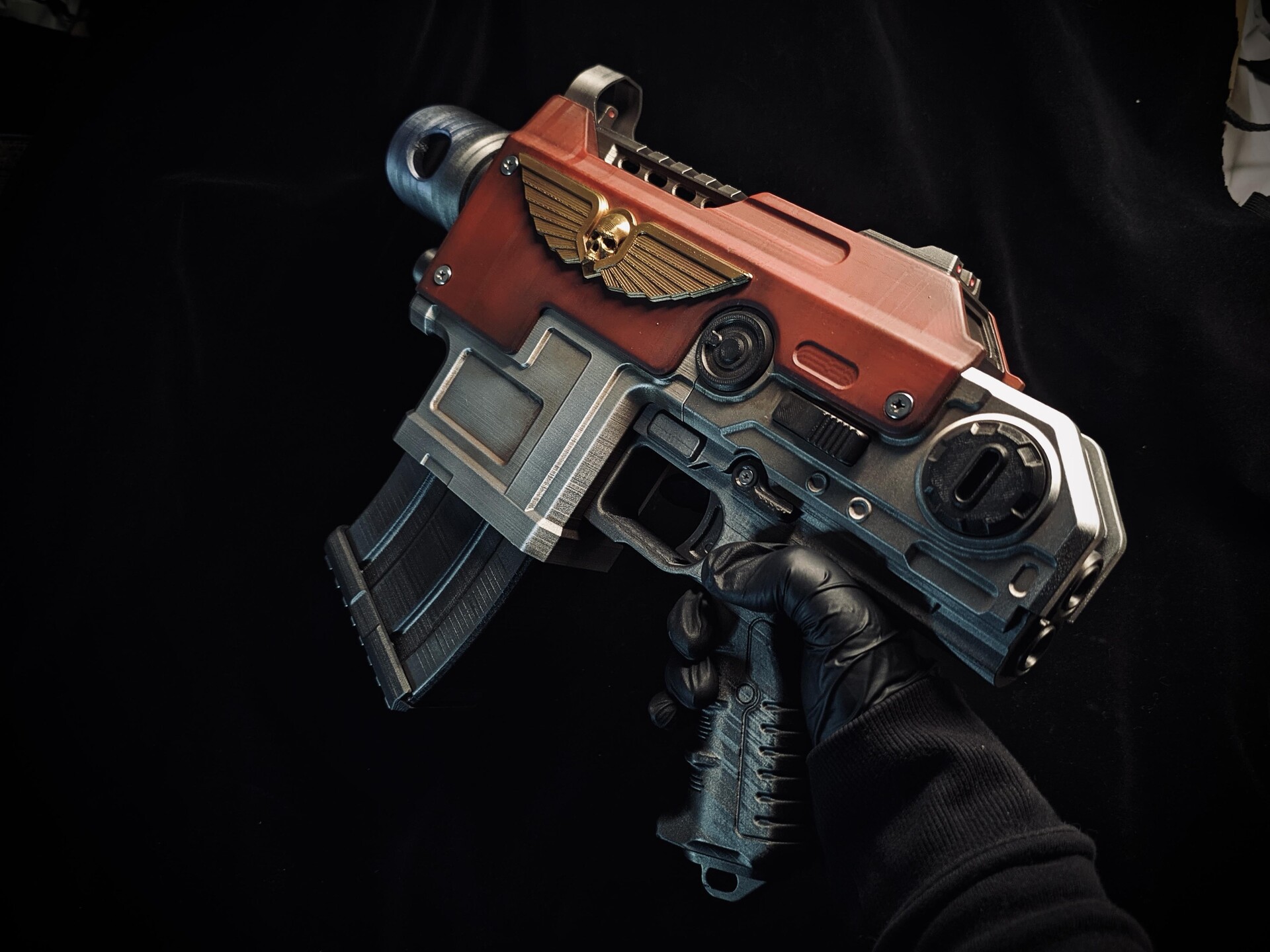 ArtStation - WARHAMMER :40K BoltPistol Prop Repaint