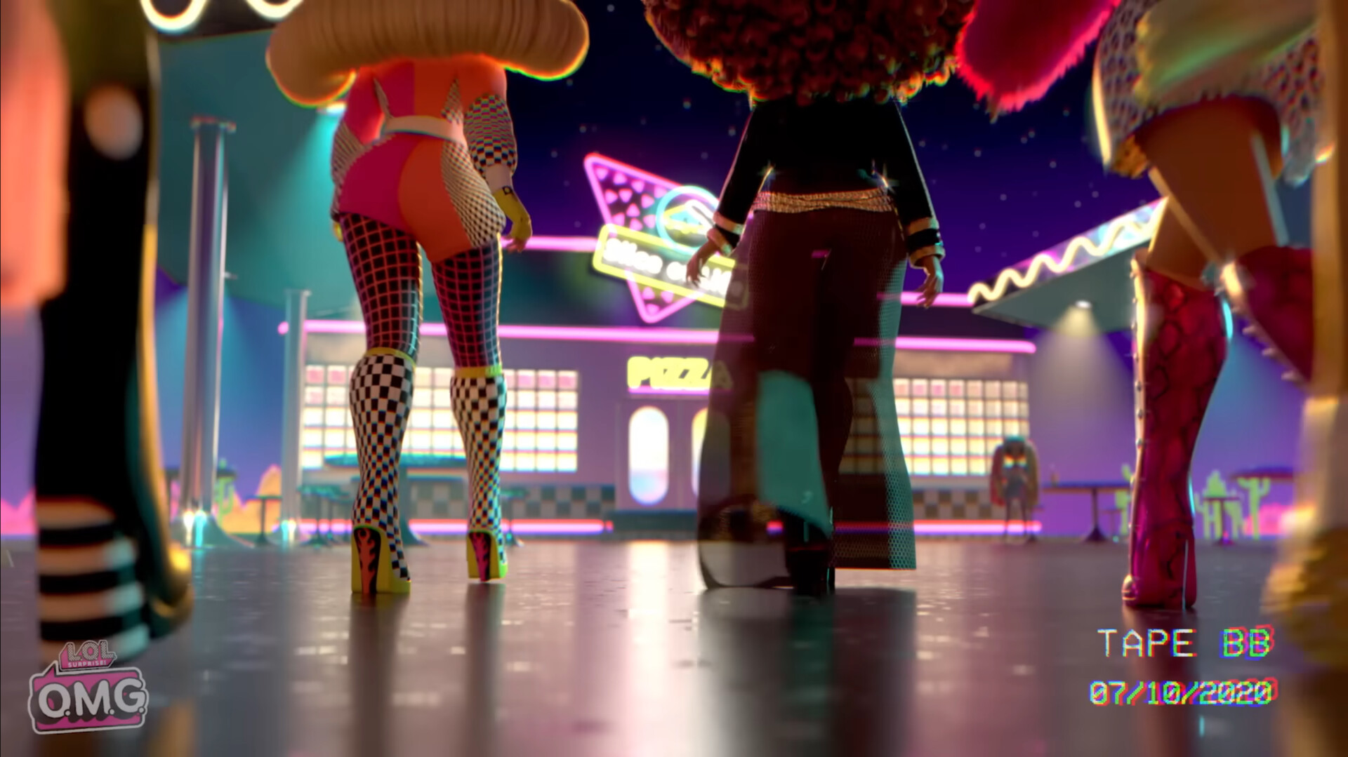 Kynan St Leon- Wharfe - L.O.L Surprise! Music Video Extra (Like O.M.G.)