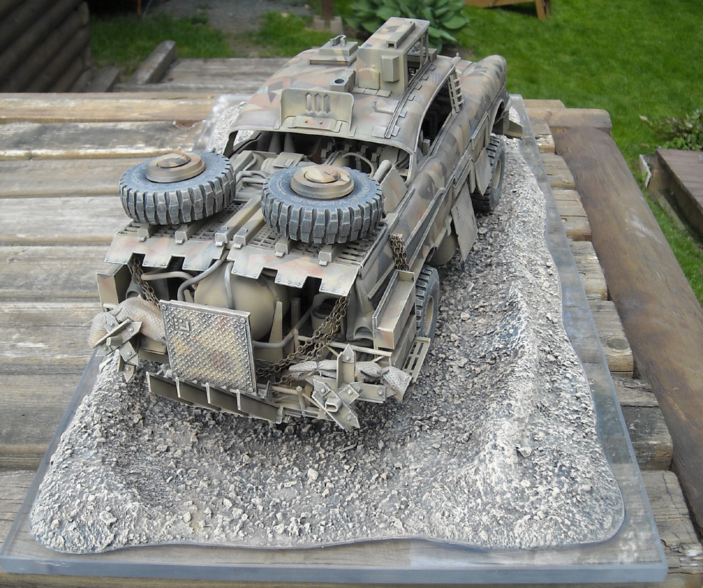 Robert LePine - Mad Max, Heavy CHEVY!!! 1/12 Kitbash!