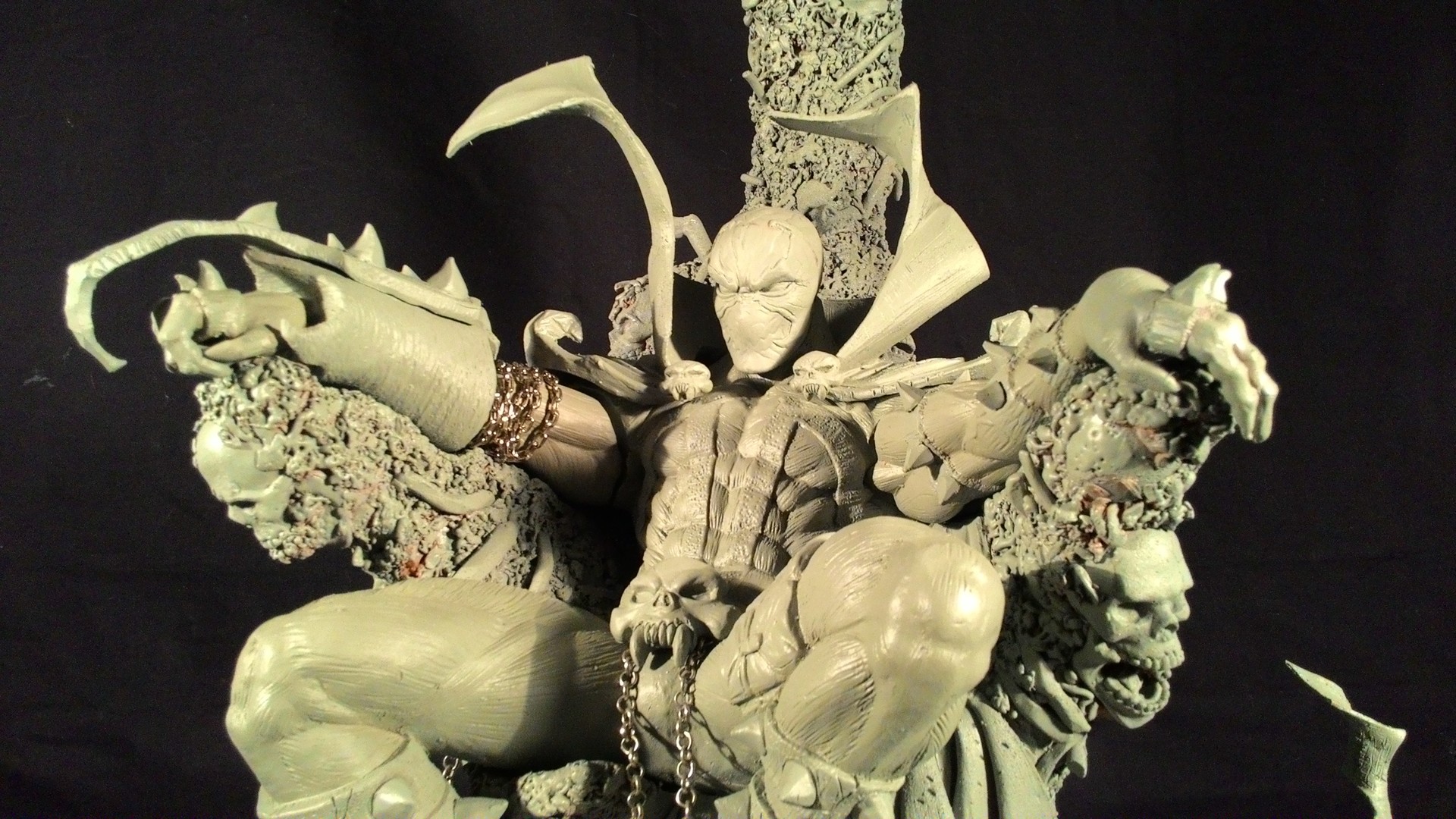 Heleno Lyra - Spawn on throne