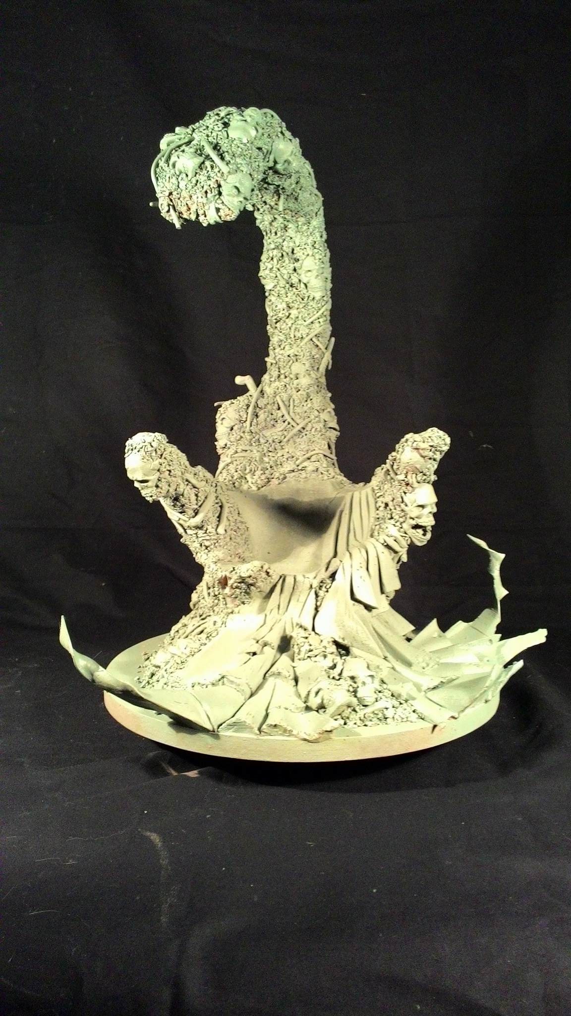 Heleno Lyra - Spawn on throne