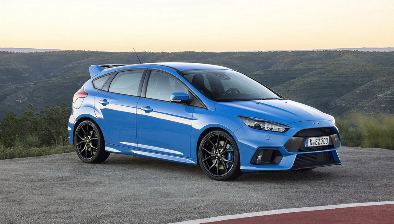 ANCS_ DSGN - Ford Focus RS 2017 Coupé Red Camo Edition.