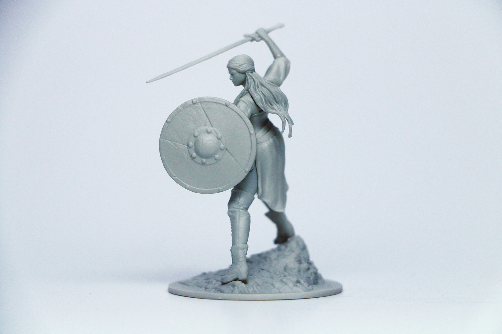 Layna Lazar - Eve The Shield Maiden: Miniature