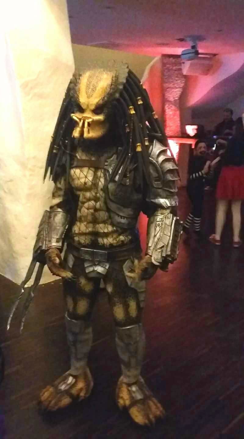 Brainwave Effects - Predator costume