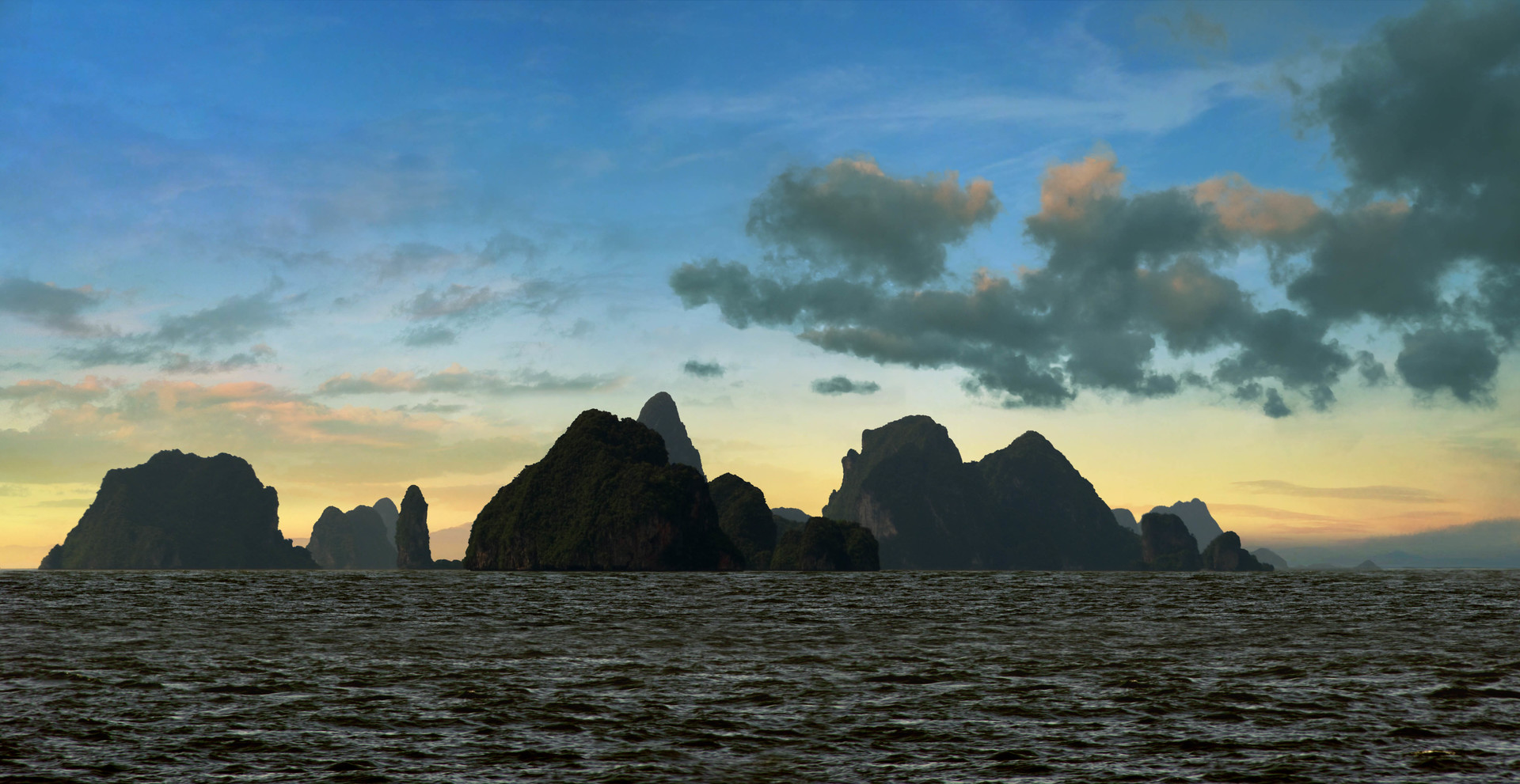 Maxim Izbash - Forgotten Islands