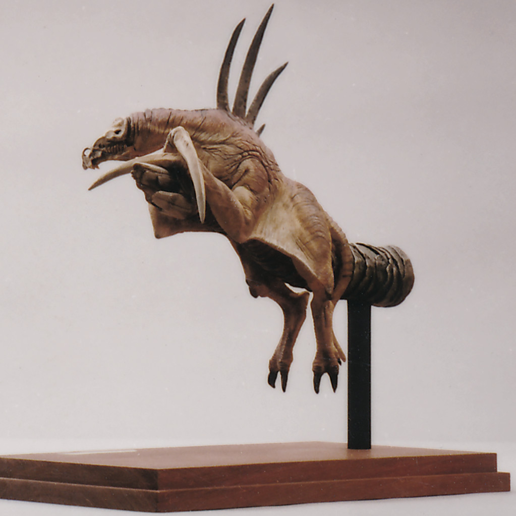 Peter König - Wayne Barlowe's Dagger Wrist maquette