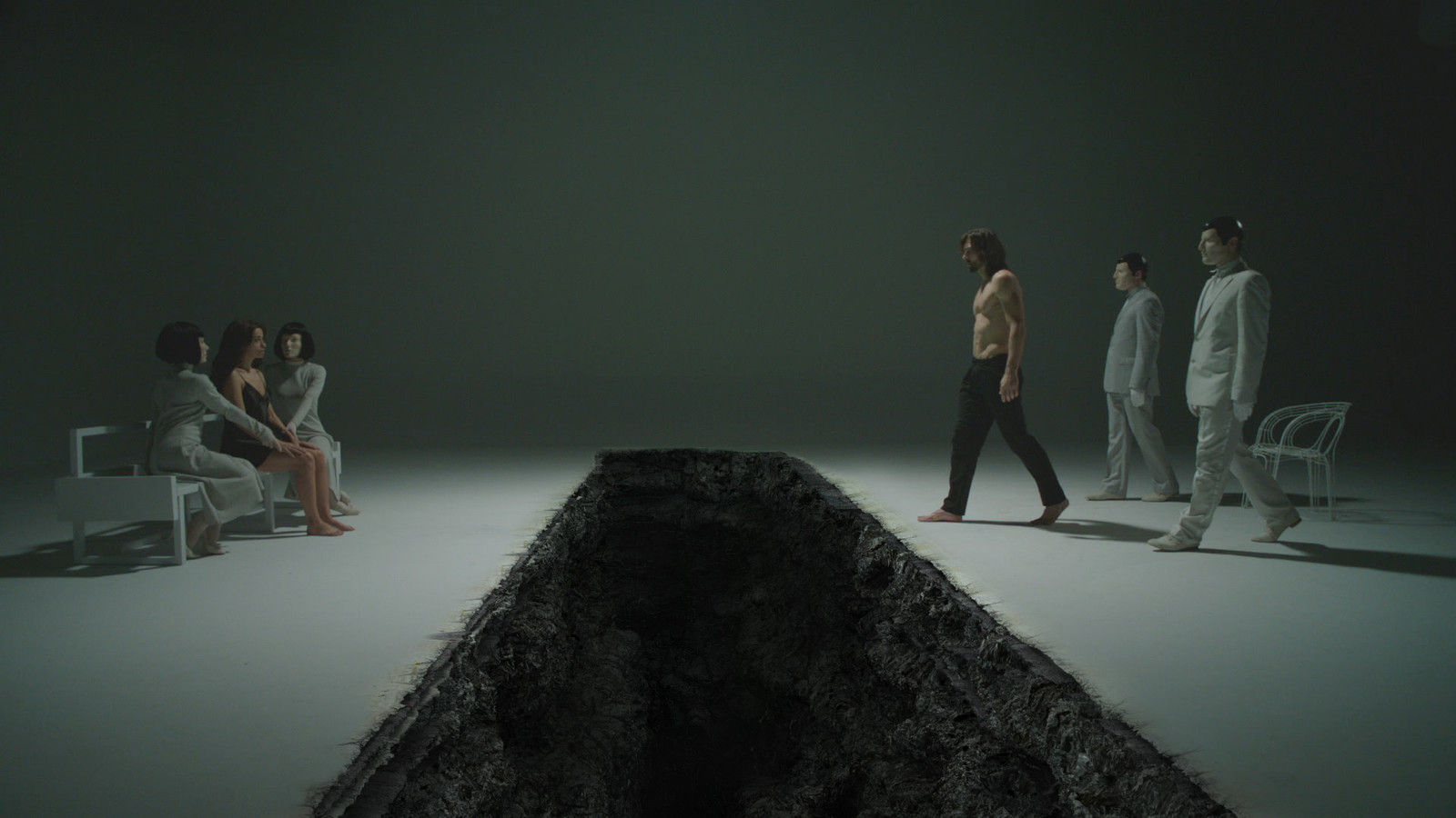 Kostas MacFarlane - Chasm