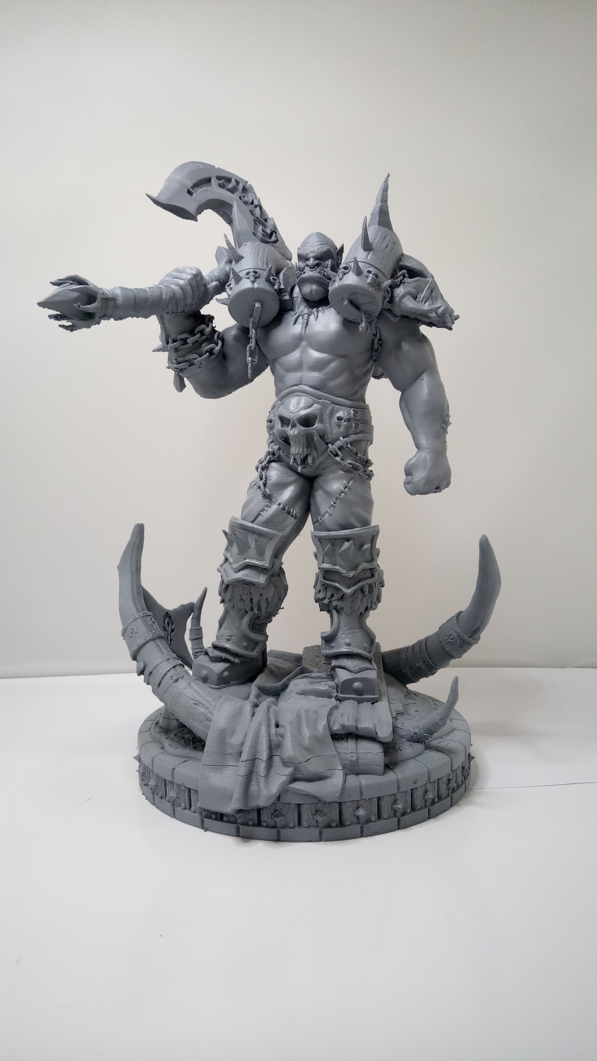 garrosh hellscream statue