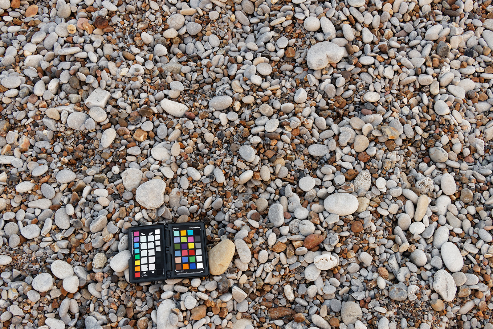 Grzegorz Baran - Gravel - Photogrammetry based Environment Texture