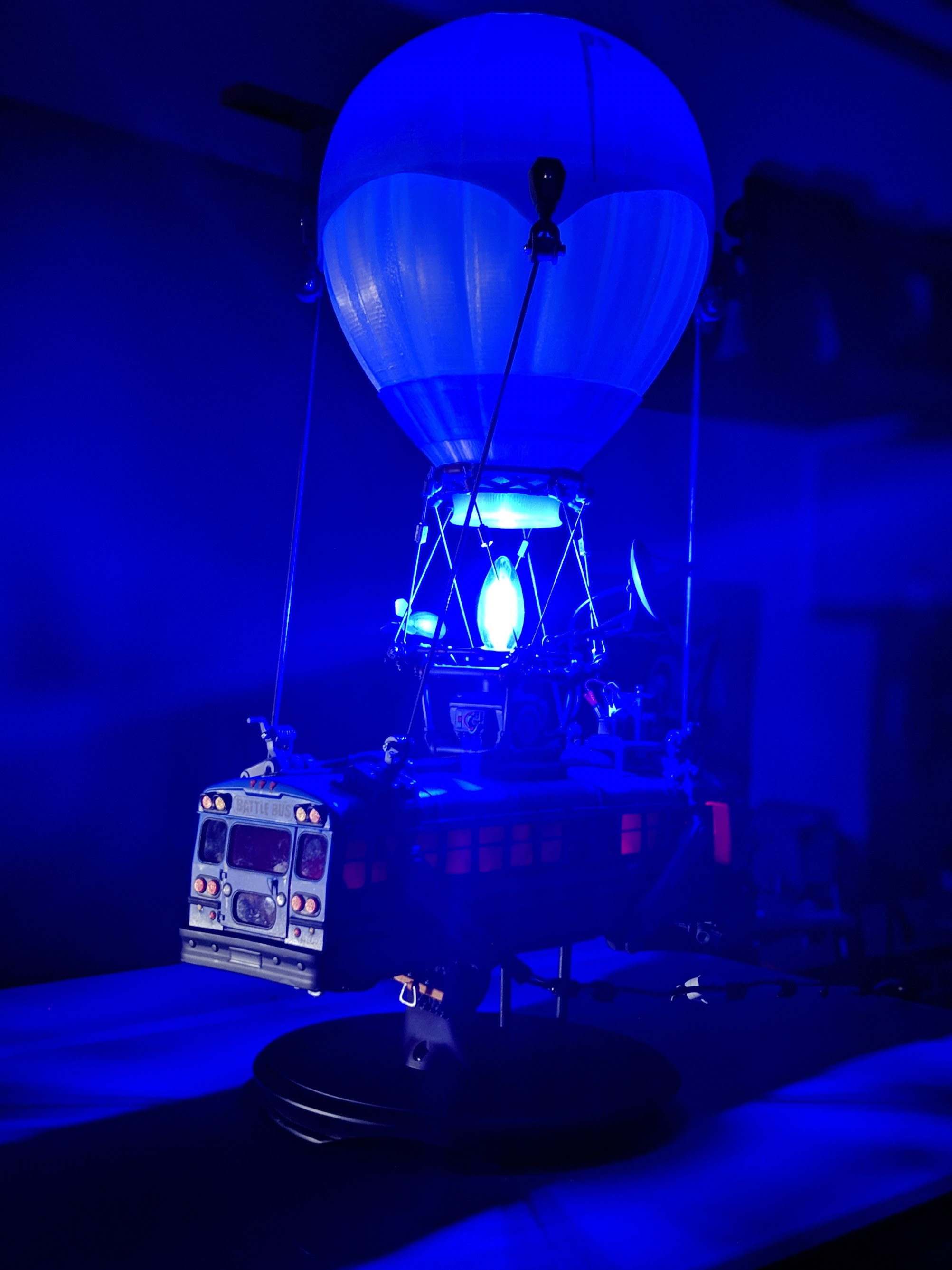 Mike Kime - Battle Bus - Lamp