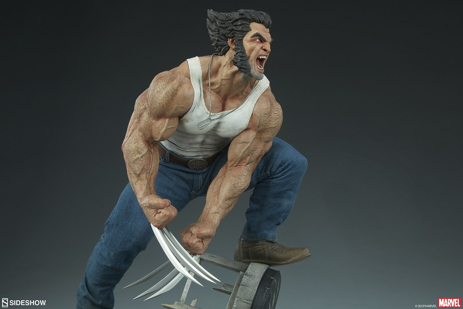 Daniel Bel - Logan Premium Format Figure_Sideshow Collectibles
