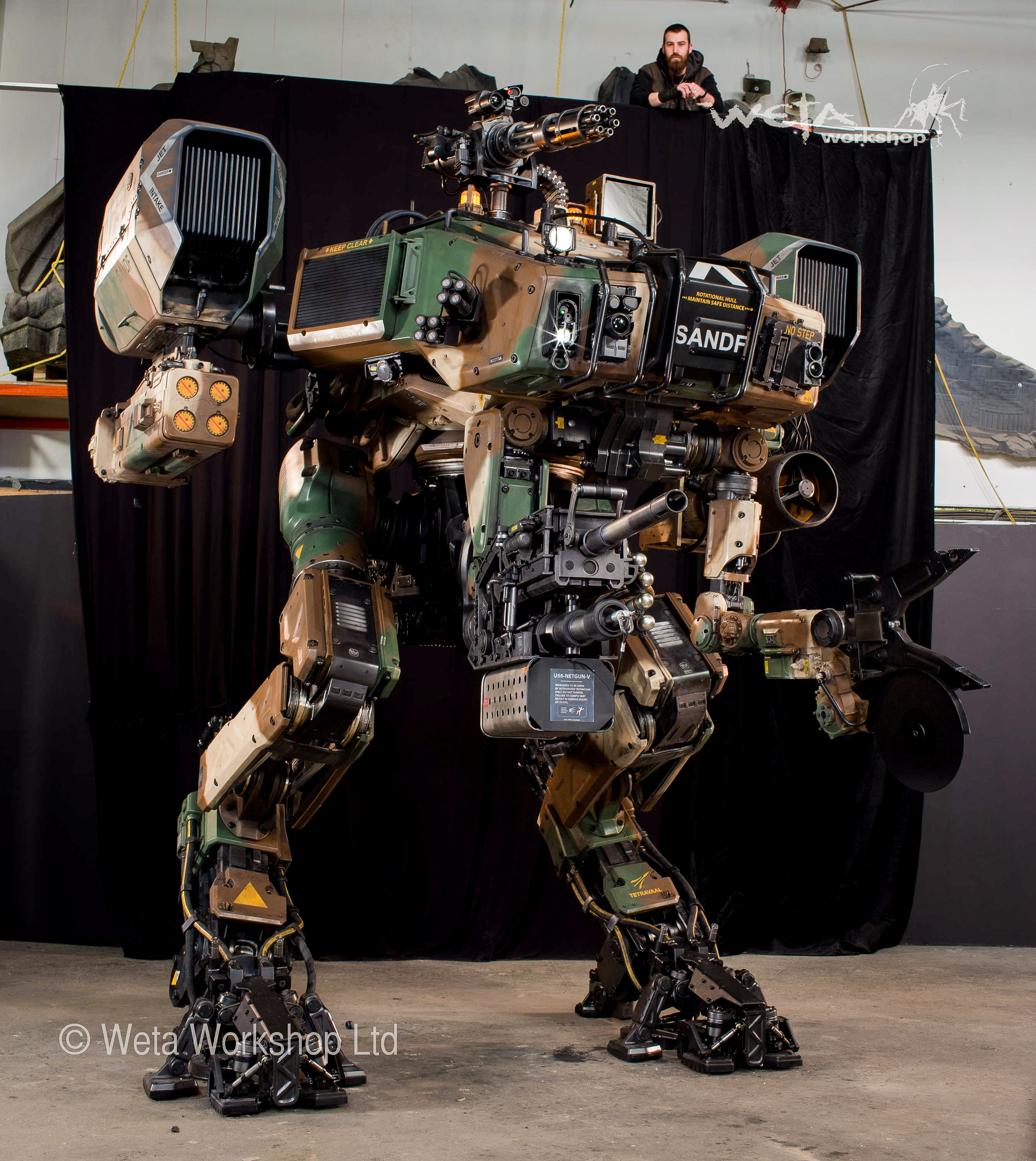 EDWARD DENTON - EDRED INDUSTRIES - CHAPPIE: THE MOOSE - Full Scale