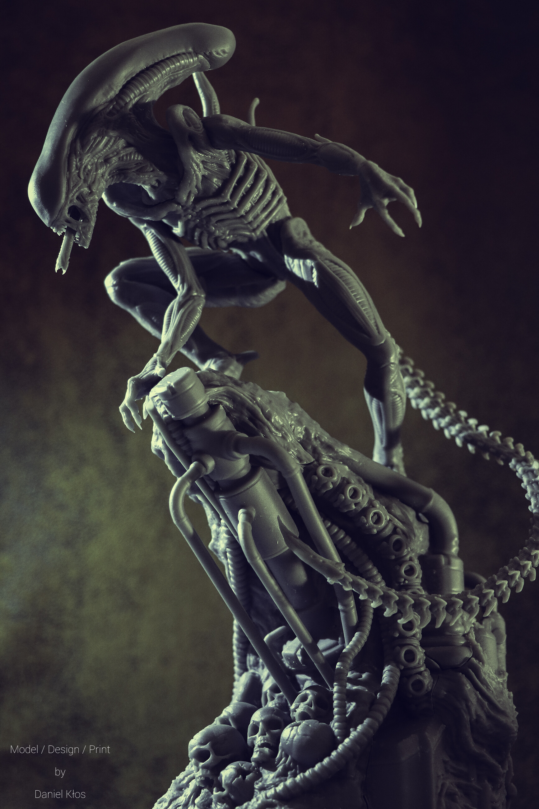Daniel Kłos - Alien Statue - fanart