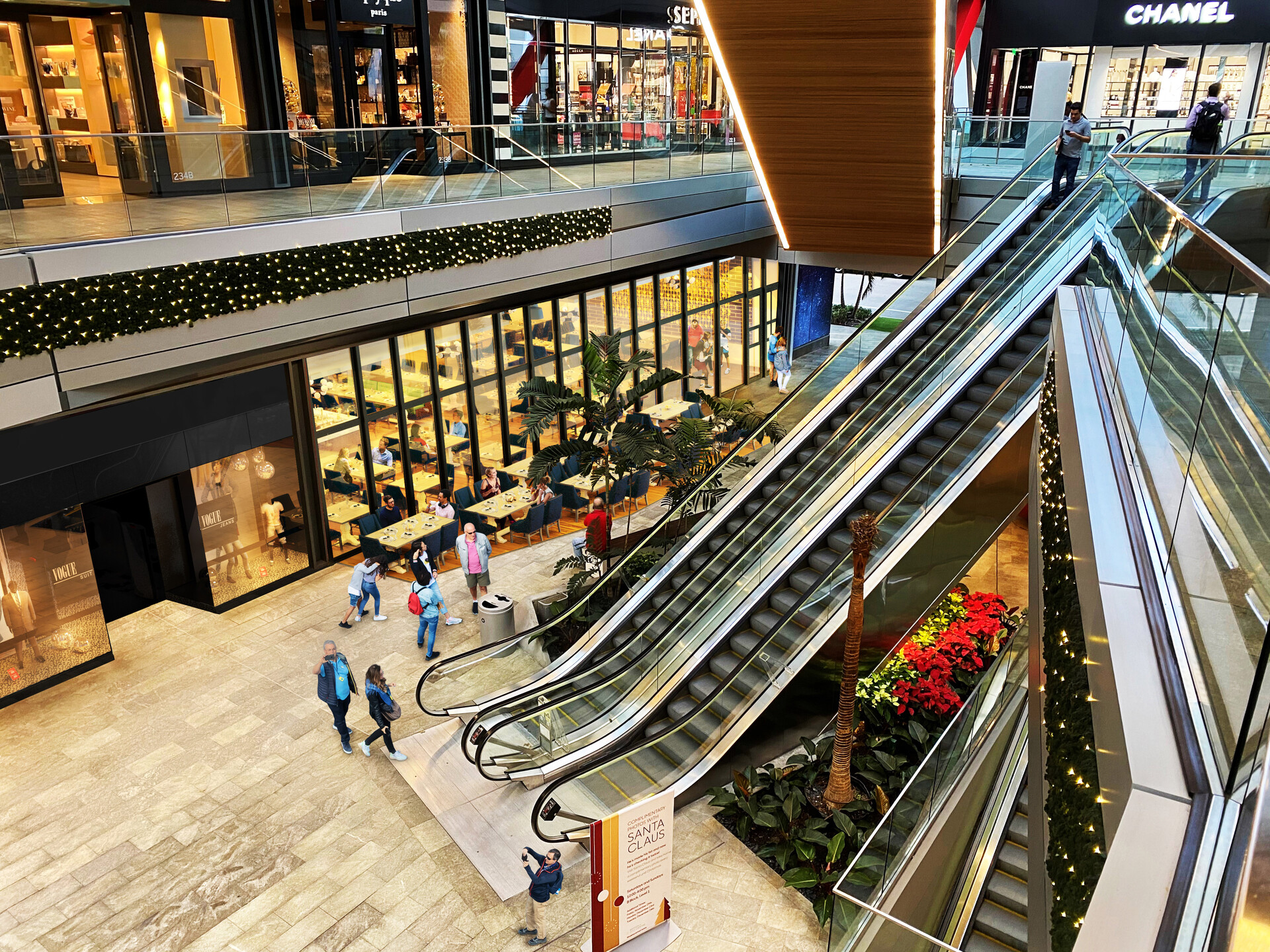 ArtStation - 3D Retail Project