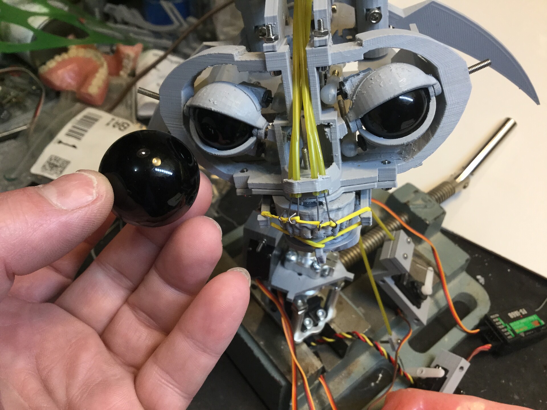 Gary Willett - Baby animatronic