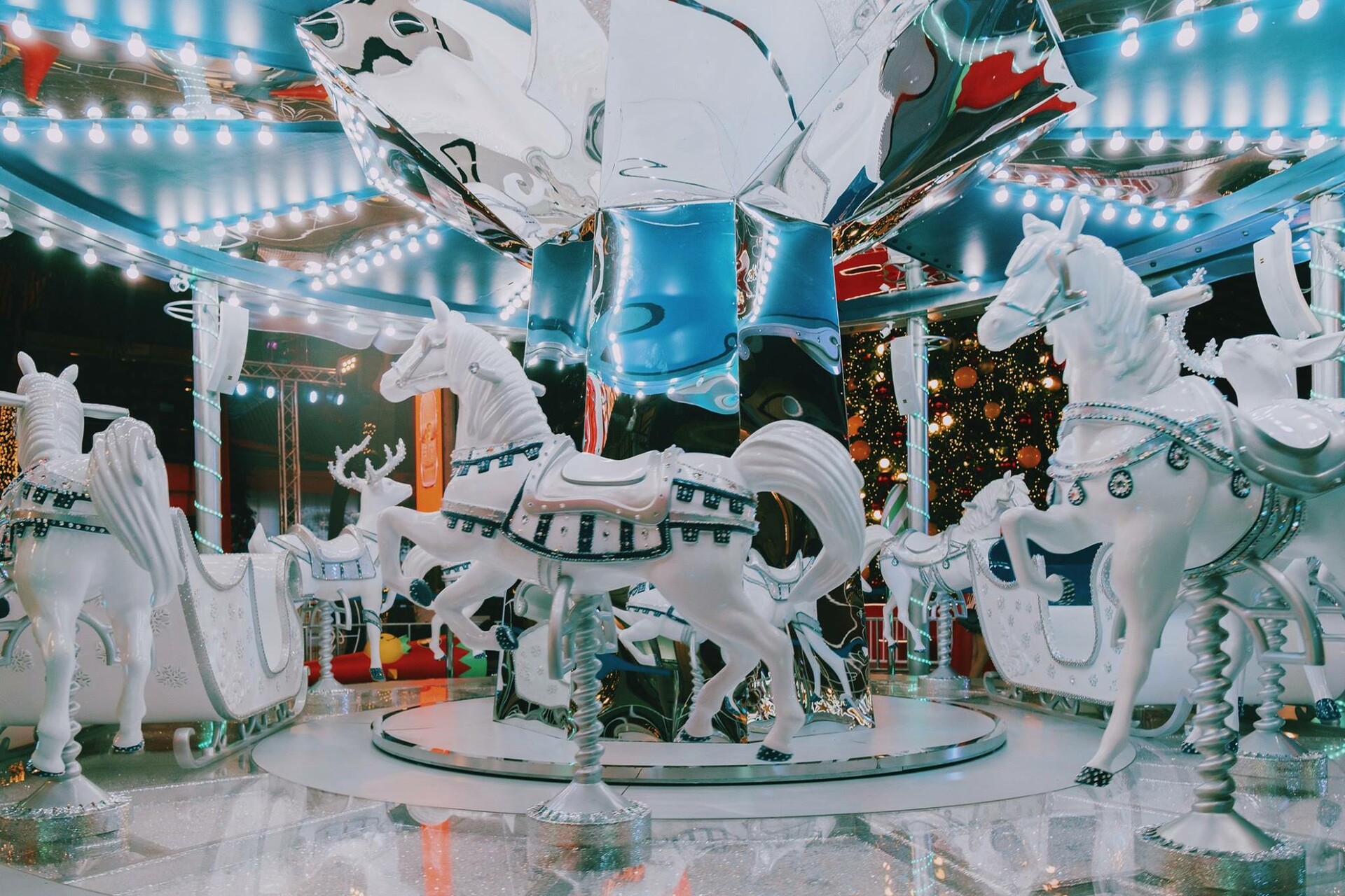 ArtStation - 3D Design for Swarovski's Carousel Thailand