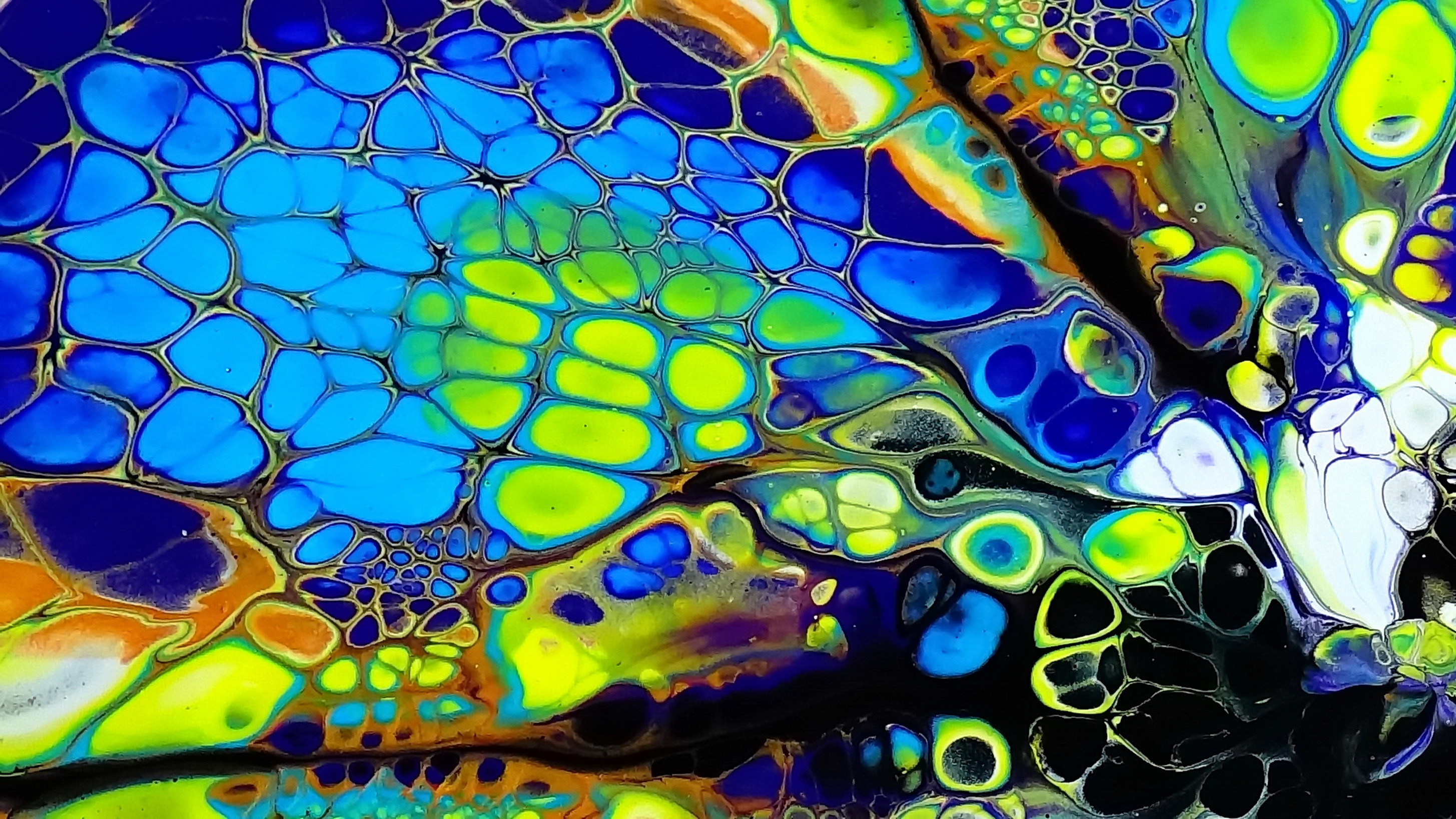 Just pour with Fiona - AWESOME effects with PEBEO pouring medium ...