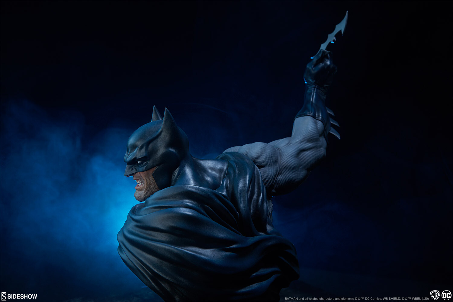 Daniel Bel - Batman Bust_Sideshow Collectibles
