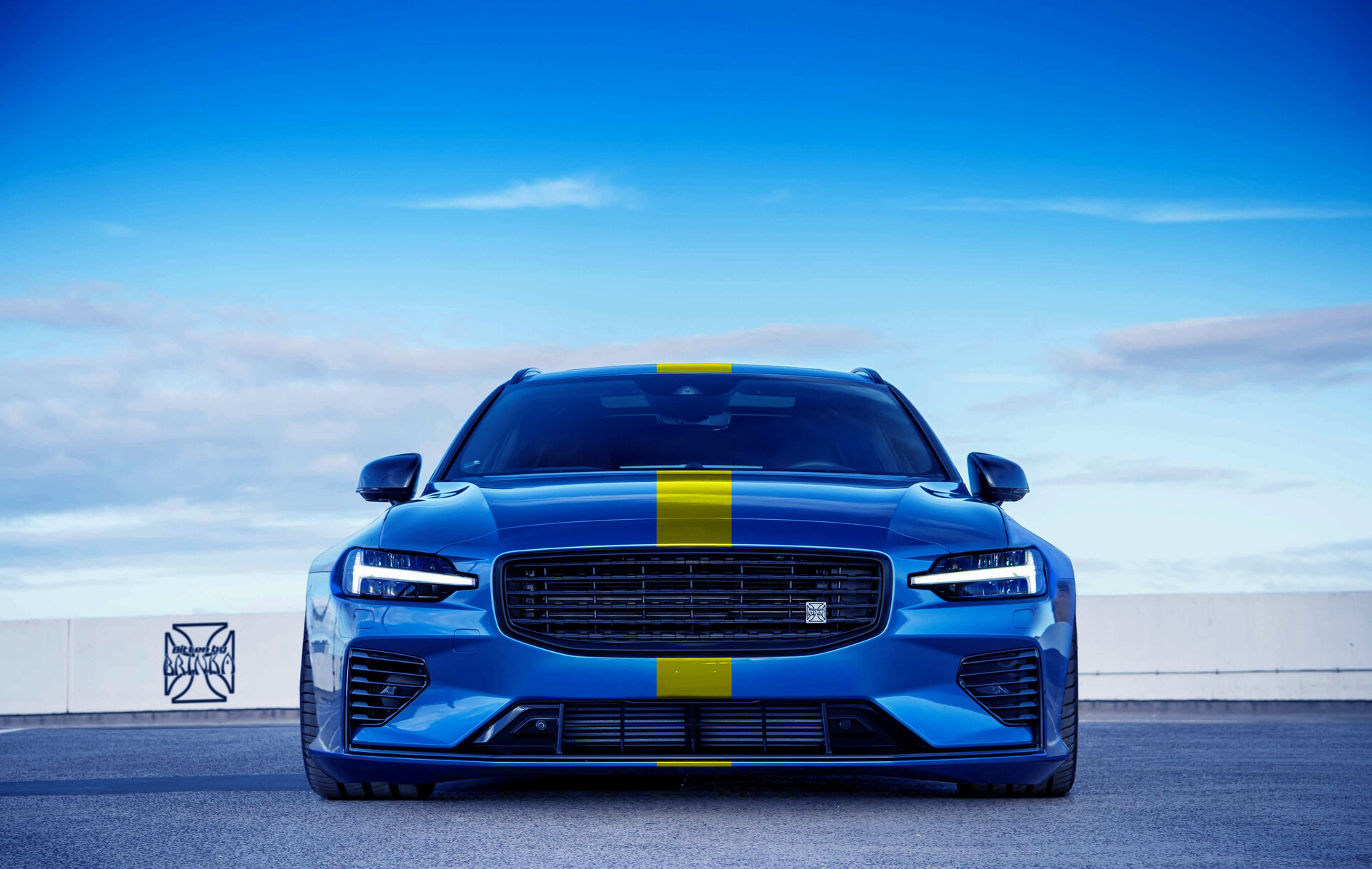 ArtStation - Volvo V60 low&wide