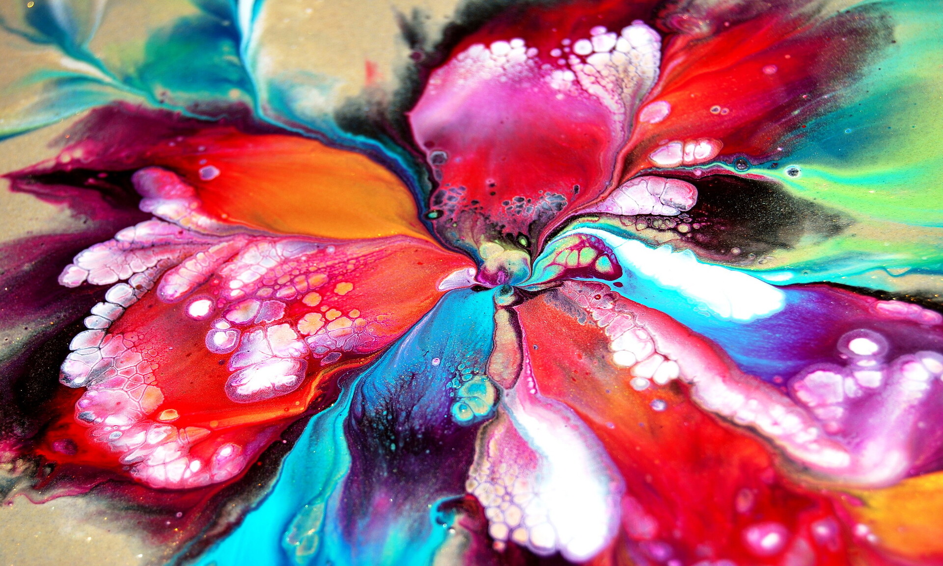 Fiona Art - Flower dip on a GOLD background ~ EASY pouring for ...