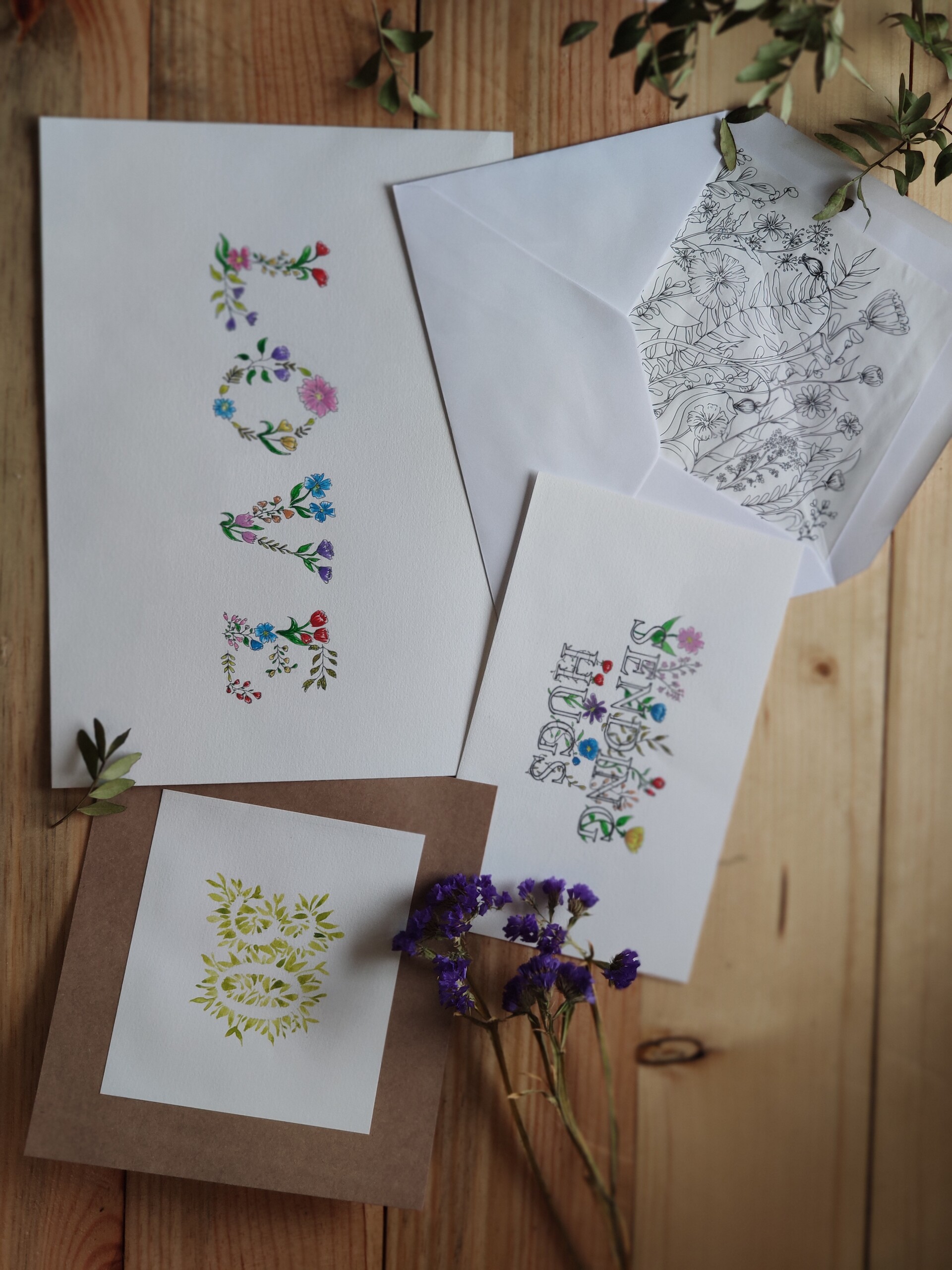 Manon Devaux - Floral stationery
