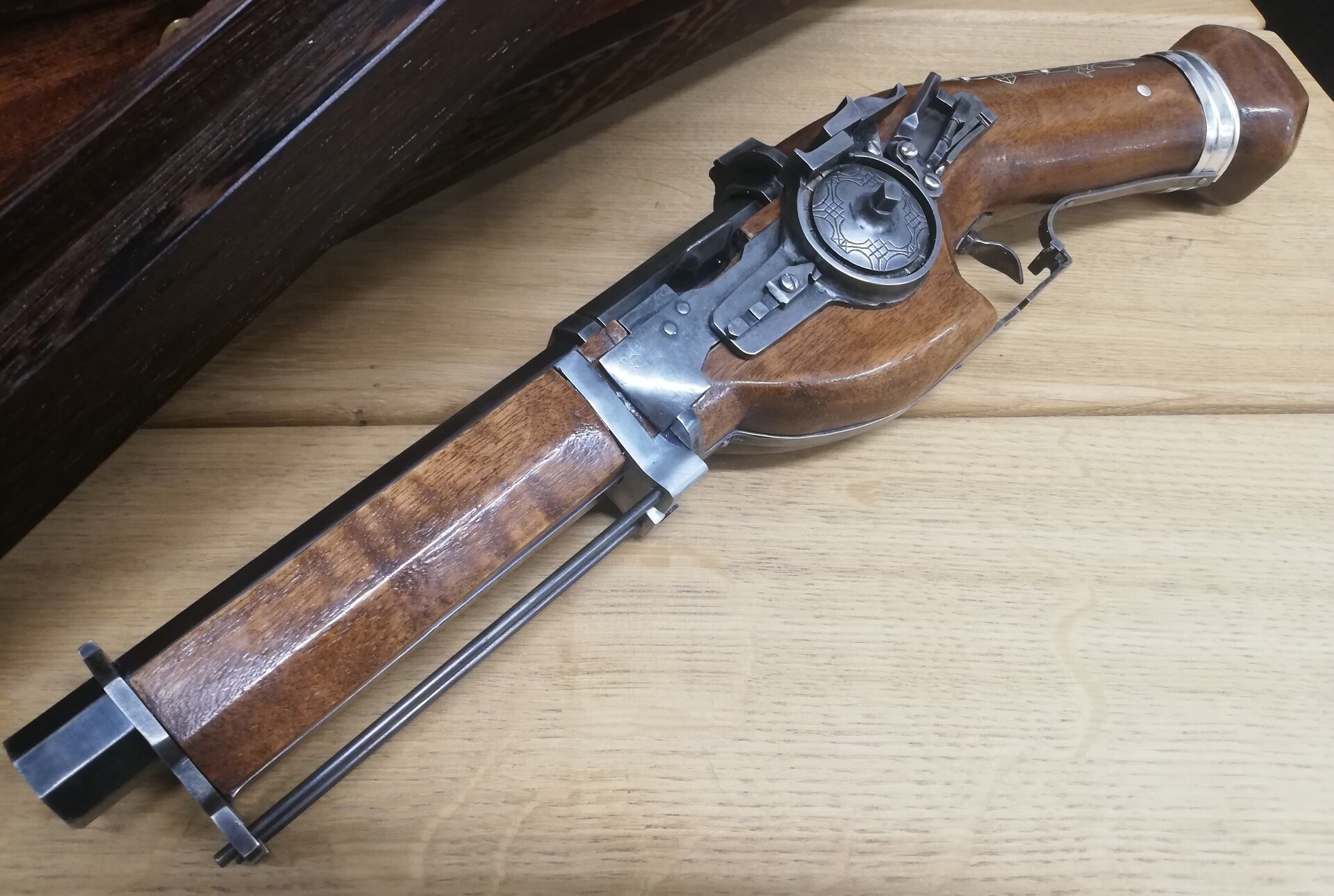 Juuso Laasonen - Dishonored 2 Grand Guard/Overseer Pistol