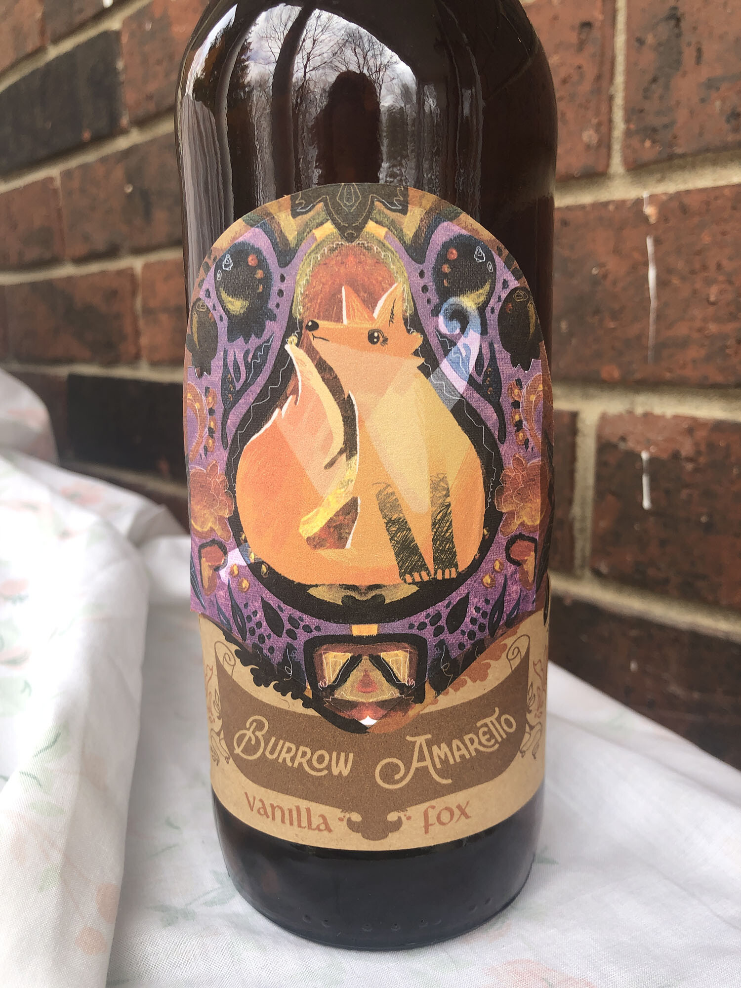 Melanie Adlich - Burrow Amaretto Packaging