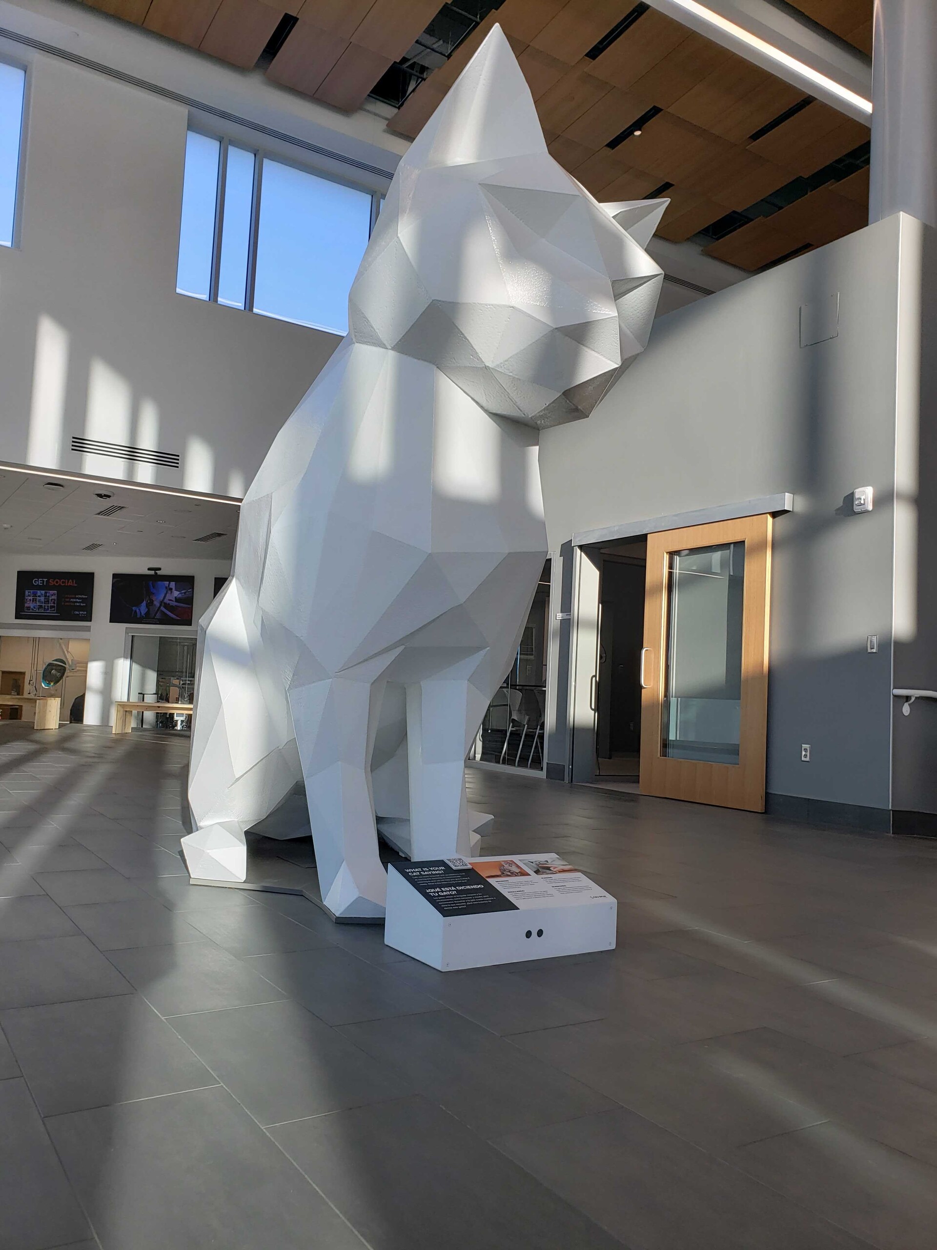 KC Simon - CSU Cat Behavior Statue