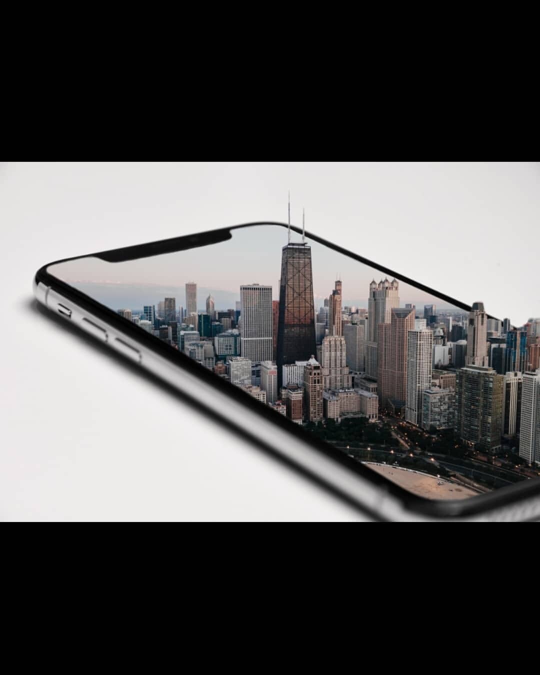 ArtStation - Everything Inside phone