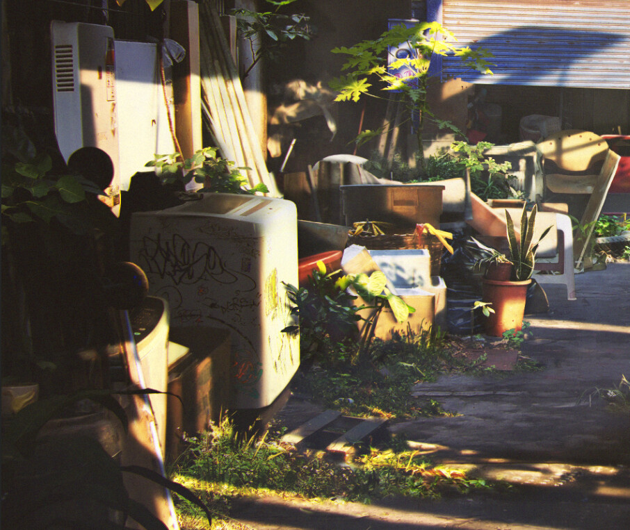 Ian Tsai - Messy alley