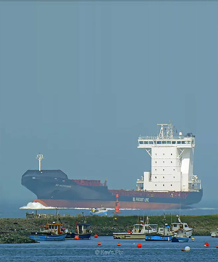 wenbo cui - Escort-picture reference mecha concept practice