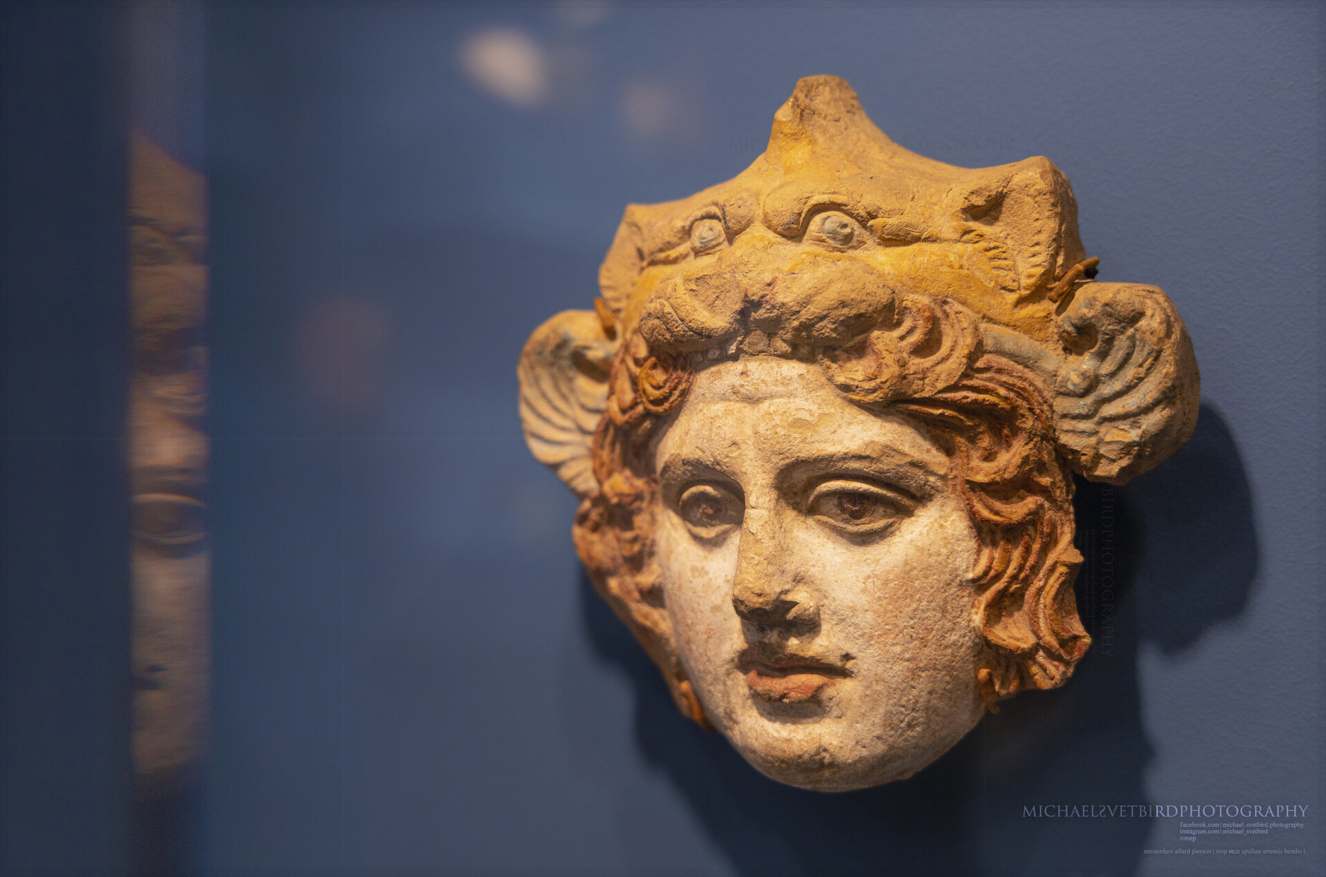 ArtStation - ARTEMIS-BENDIS + Reflection I.