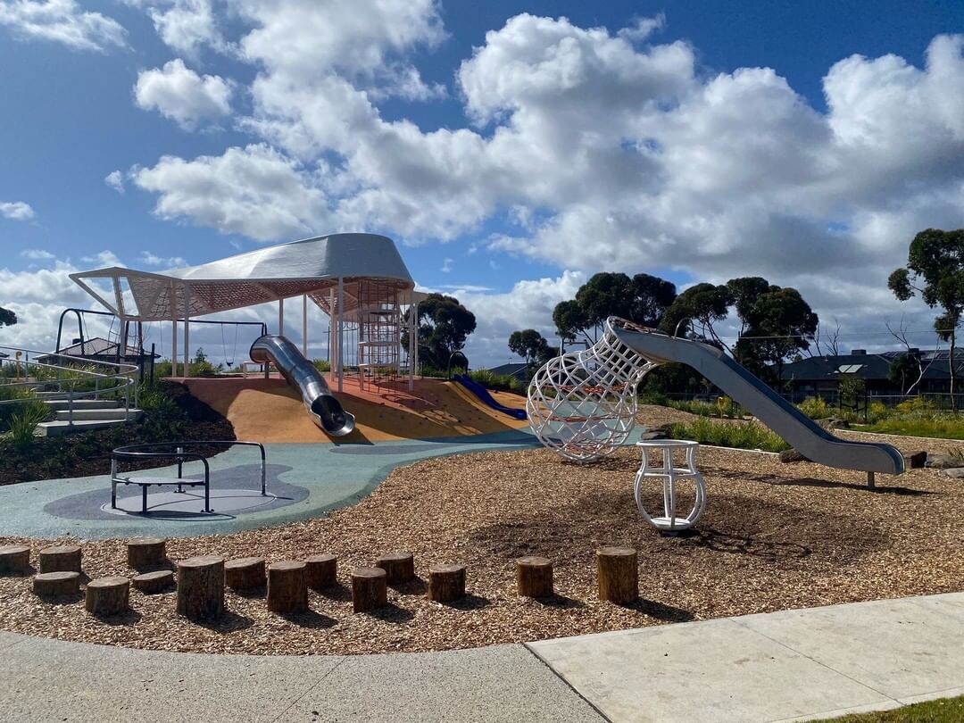 Chris Pettit - The Ribbon Playground