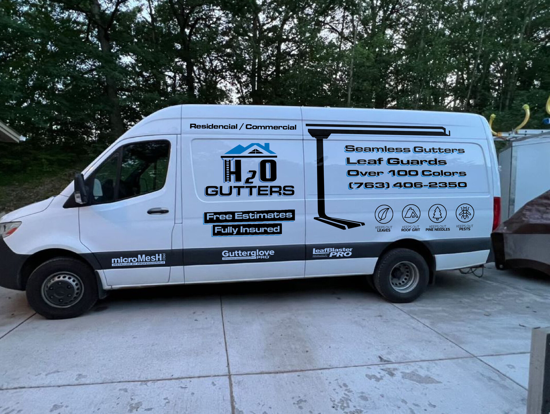 DMGraphicDesign - H2O Logo