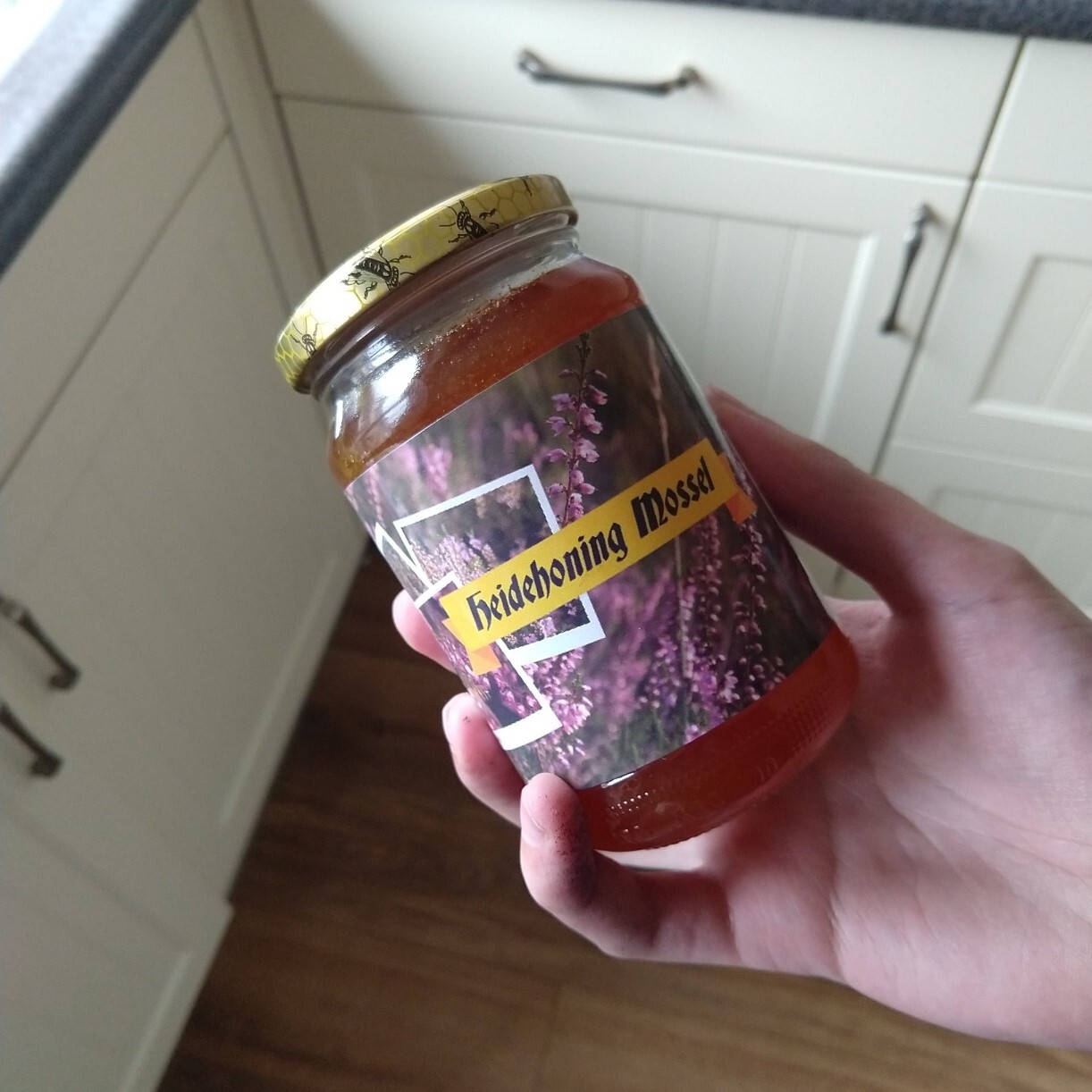 J.J. ADX - Honey label for independent local imker.