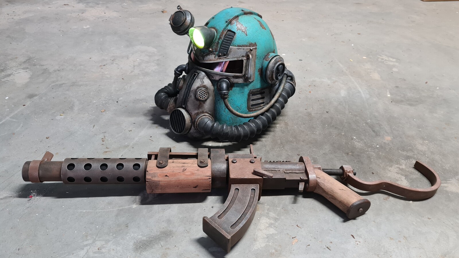 Scott McMaster - Fallout Handmade Machine Gun