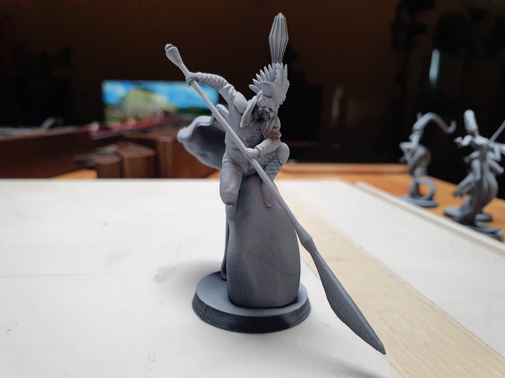 Isaac Odyss - Elven Jester - Mr Free Lance - 3D printable miniature