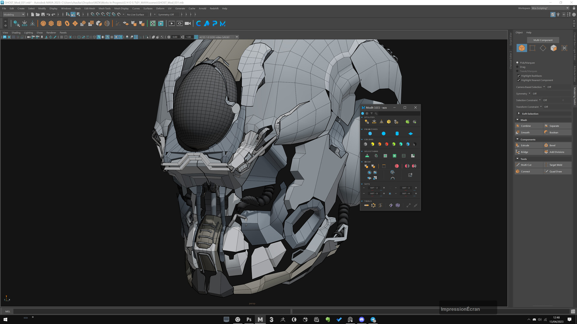 - Wizix - - G H O S T - Master Complex Hard Surface Modeling with Maya Tutorial : Part-1