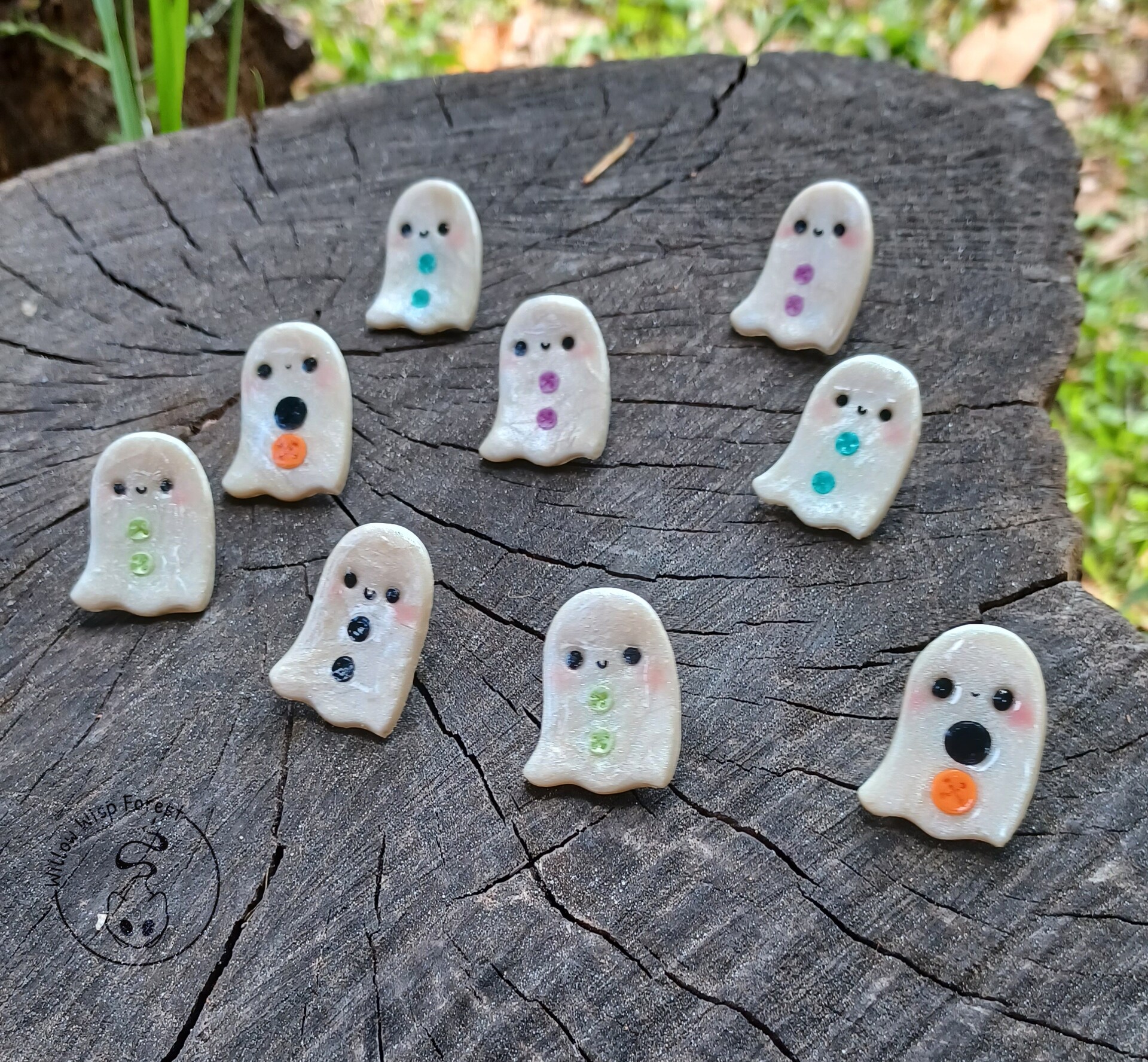 ArtStation - Button Ghost Pins