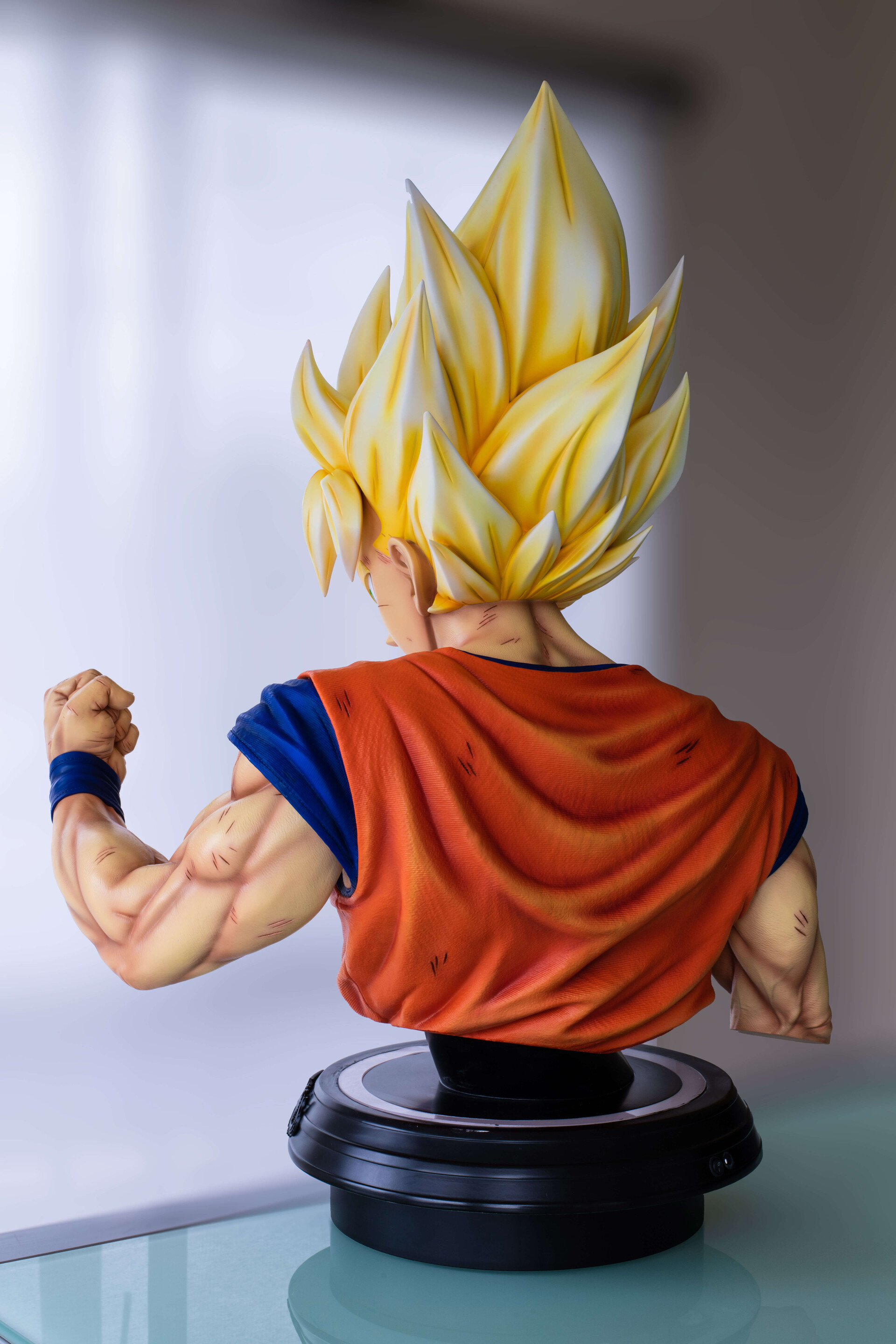 KD Collectibles - SSJ Goku Bust