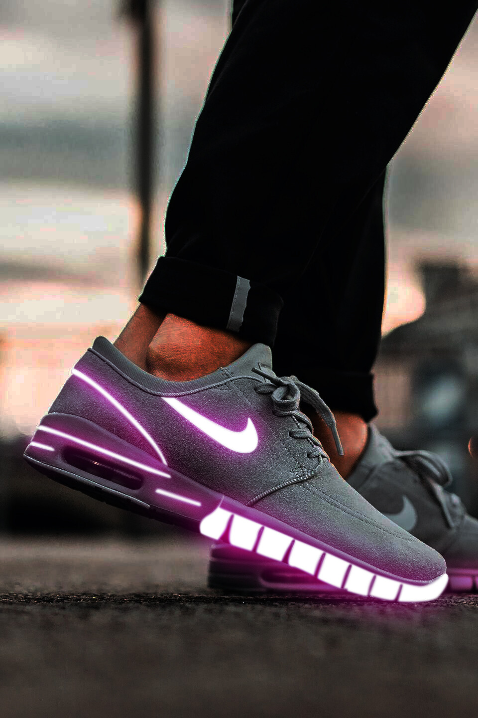 Mallika Mokka - Glowing Effect On Shoe