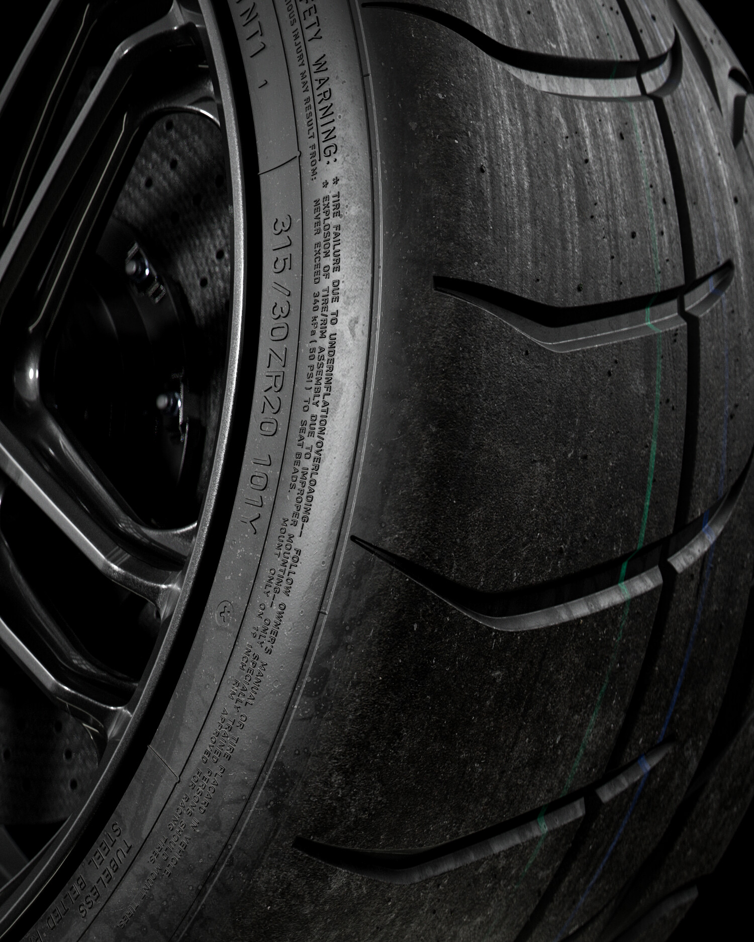 Roman Tikhonov - NITTO® NT01® • 315/30 ZR20 (101Y) XL • 100/AA/A (Real World Details)