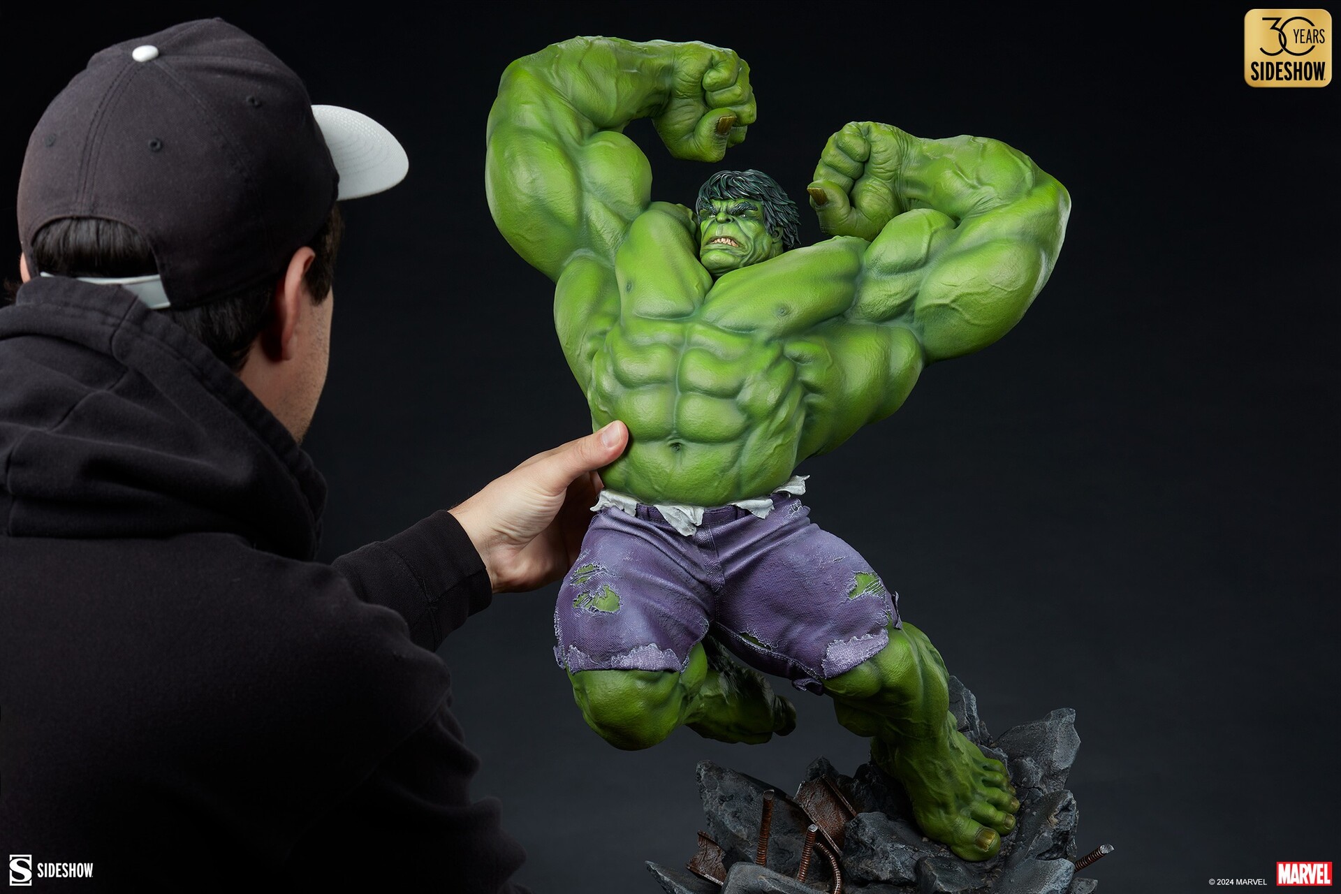 Daniel Bel - Sideshow Hulk: Premium Format™ Figure