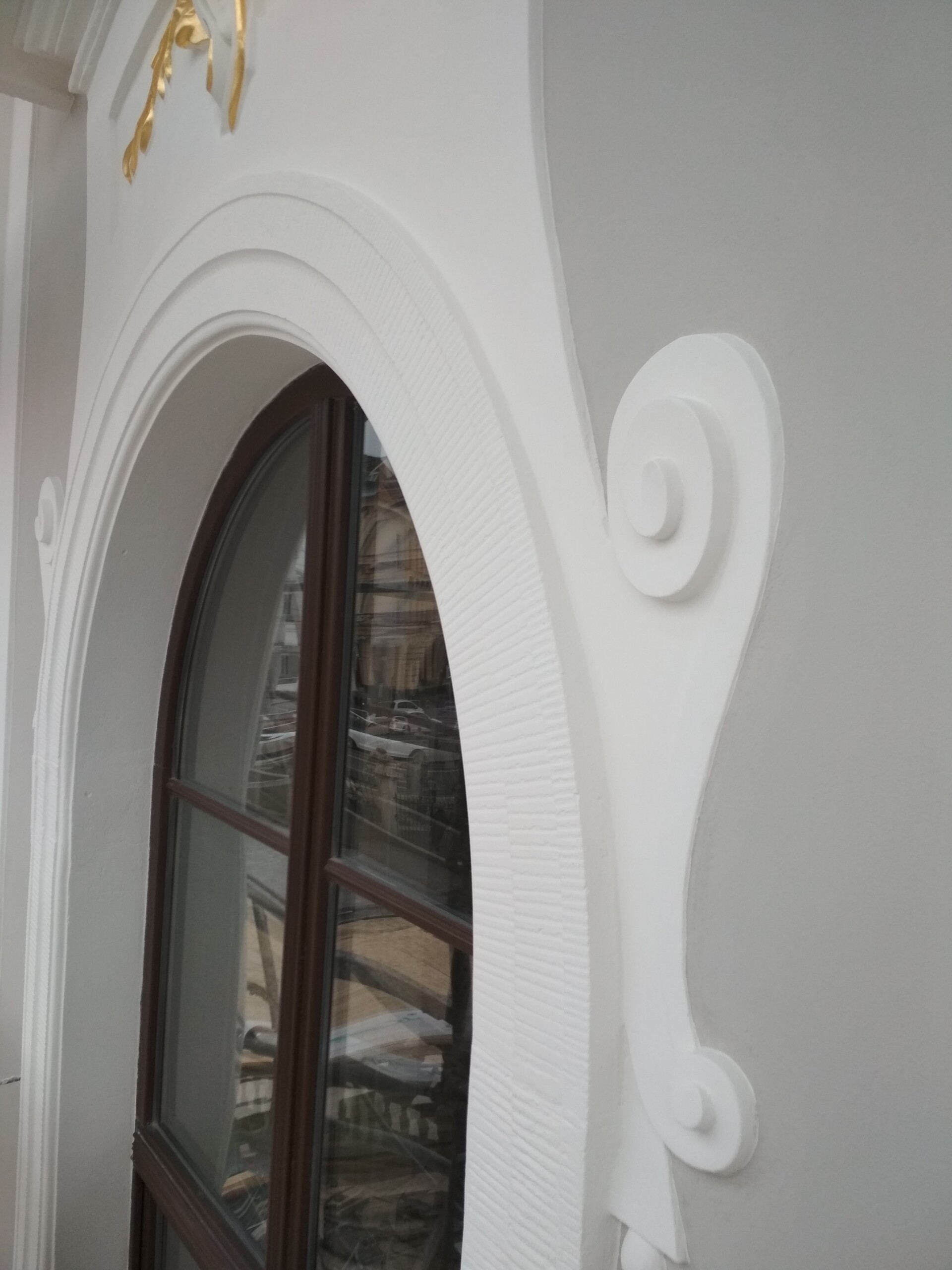 SculptureBook - Grasalkovičov (Presidents) palace dating back to 1760.