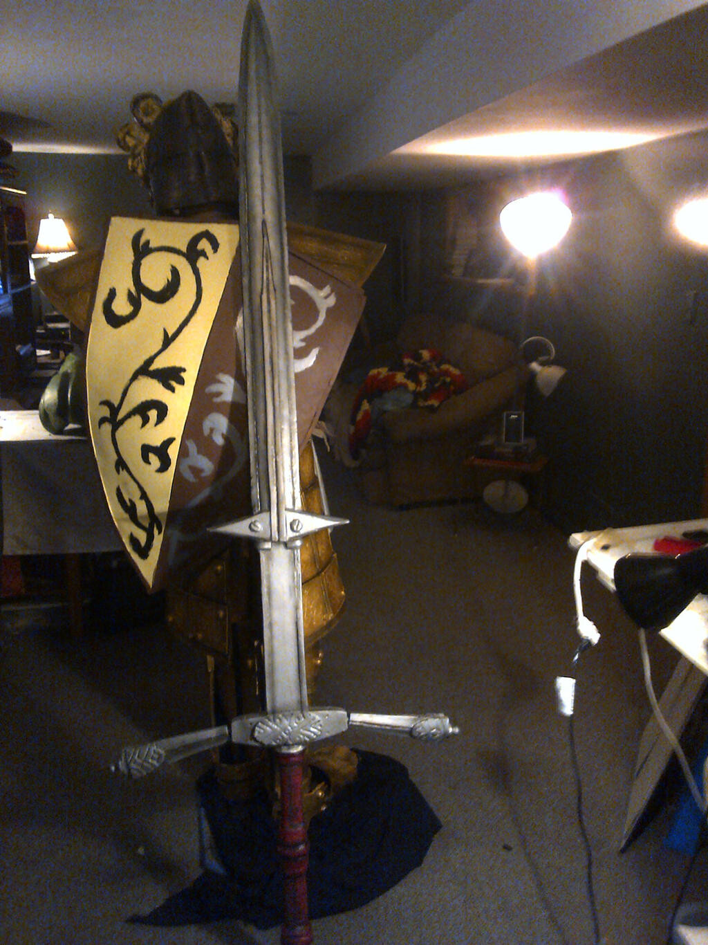 Mike Shears - Dark souls - Giant dad mask