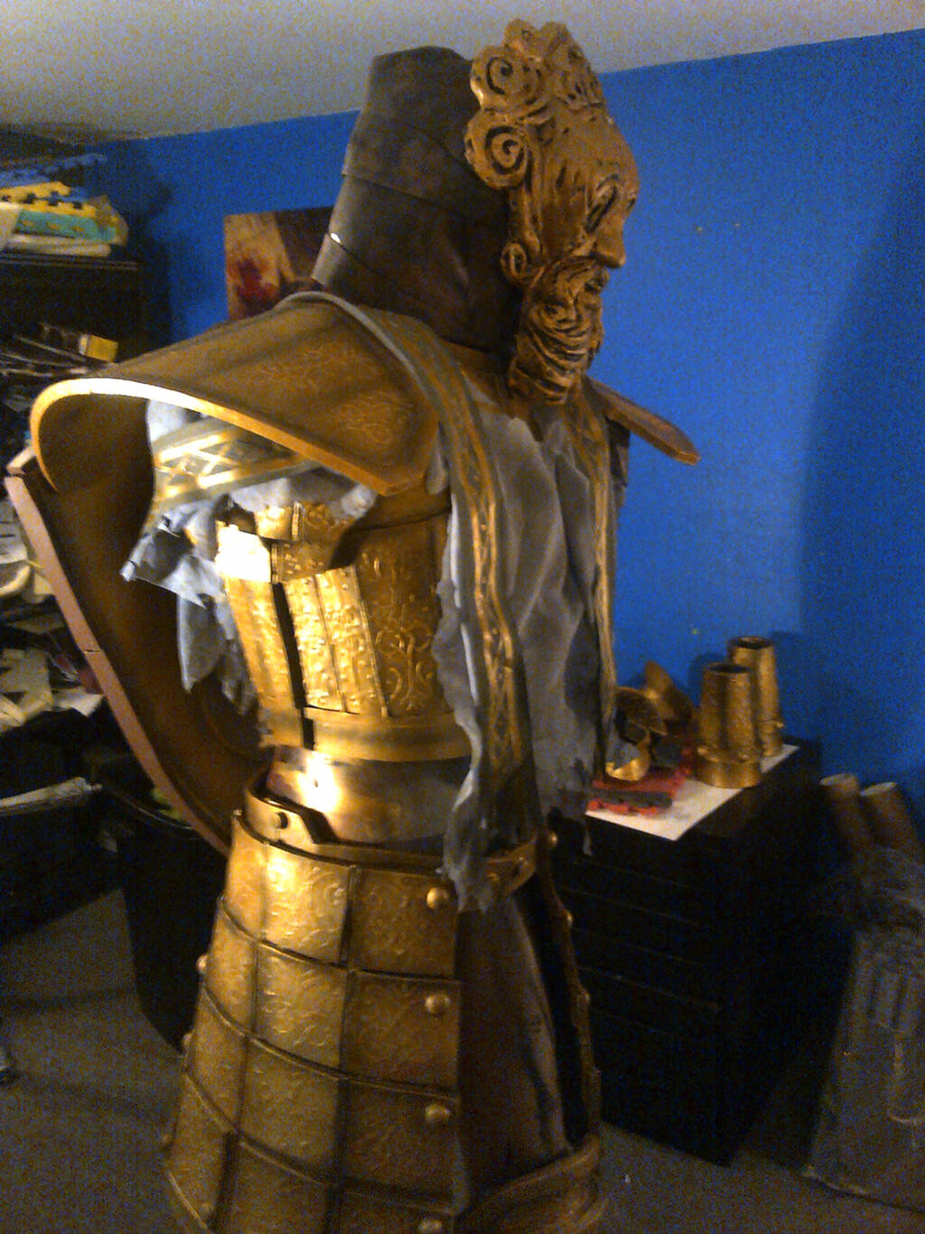 Mike Shears - Dark souls - Giant dad mask